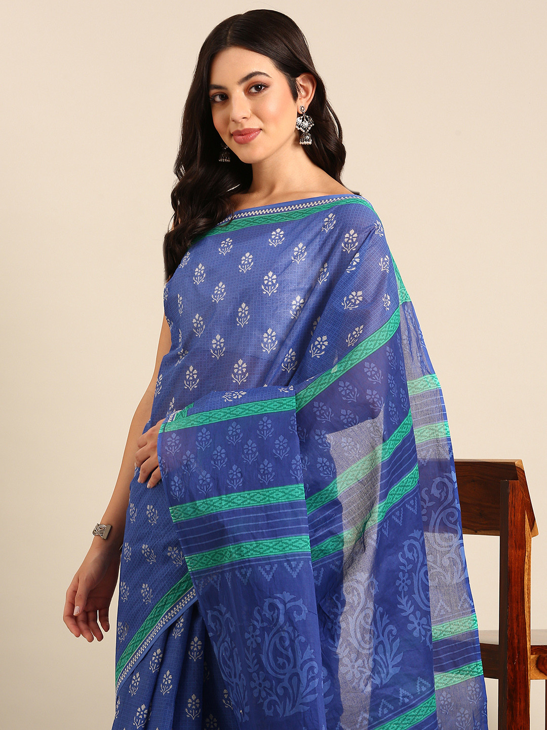 Buy SHANVIKA Ethnic Motifs Pure Cotton Saree - Sarees for Women ...