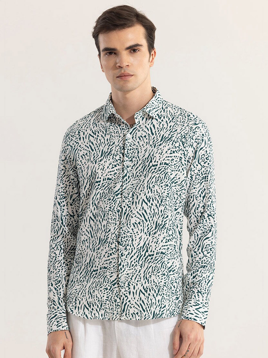 Buy Snitch Classic Slim Fit Floral Printed Casual Shirt Shirts For