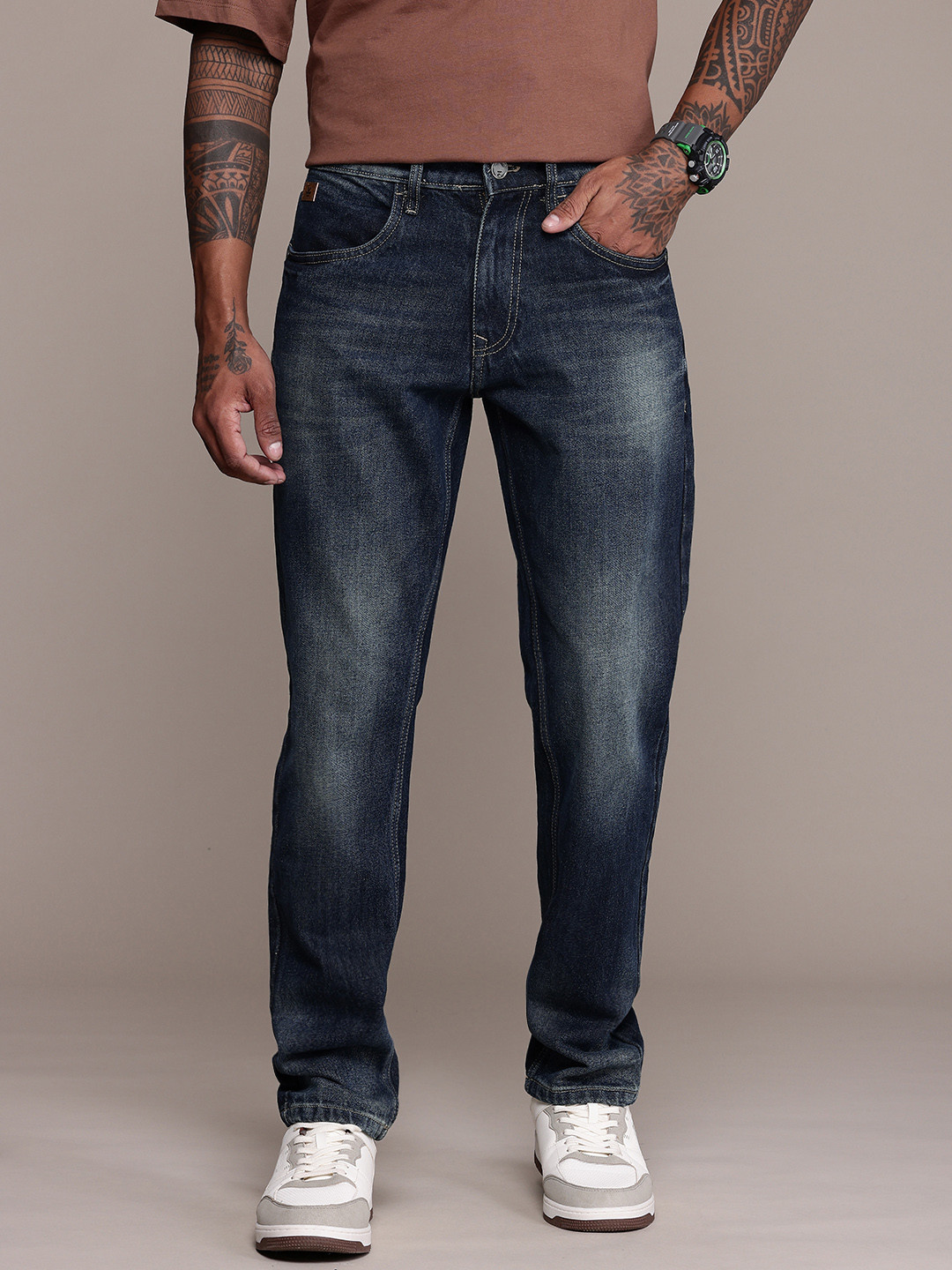 Buy WROGN Men Relaxed Fit Light Fade Pure Cotton Jeans - Jeans for Men ...