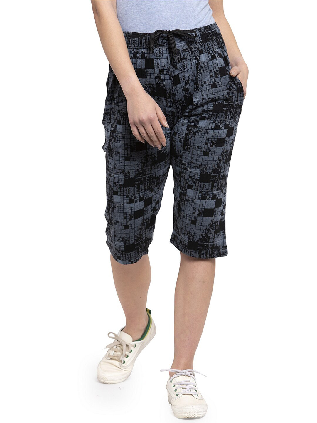 Buy UZARUS Women Mid Rise Printed Cotton Capris - Capris for Women ...