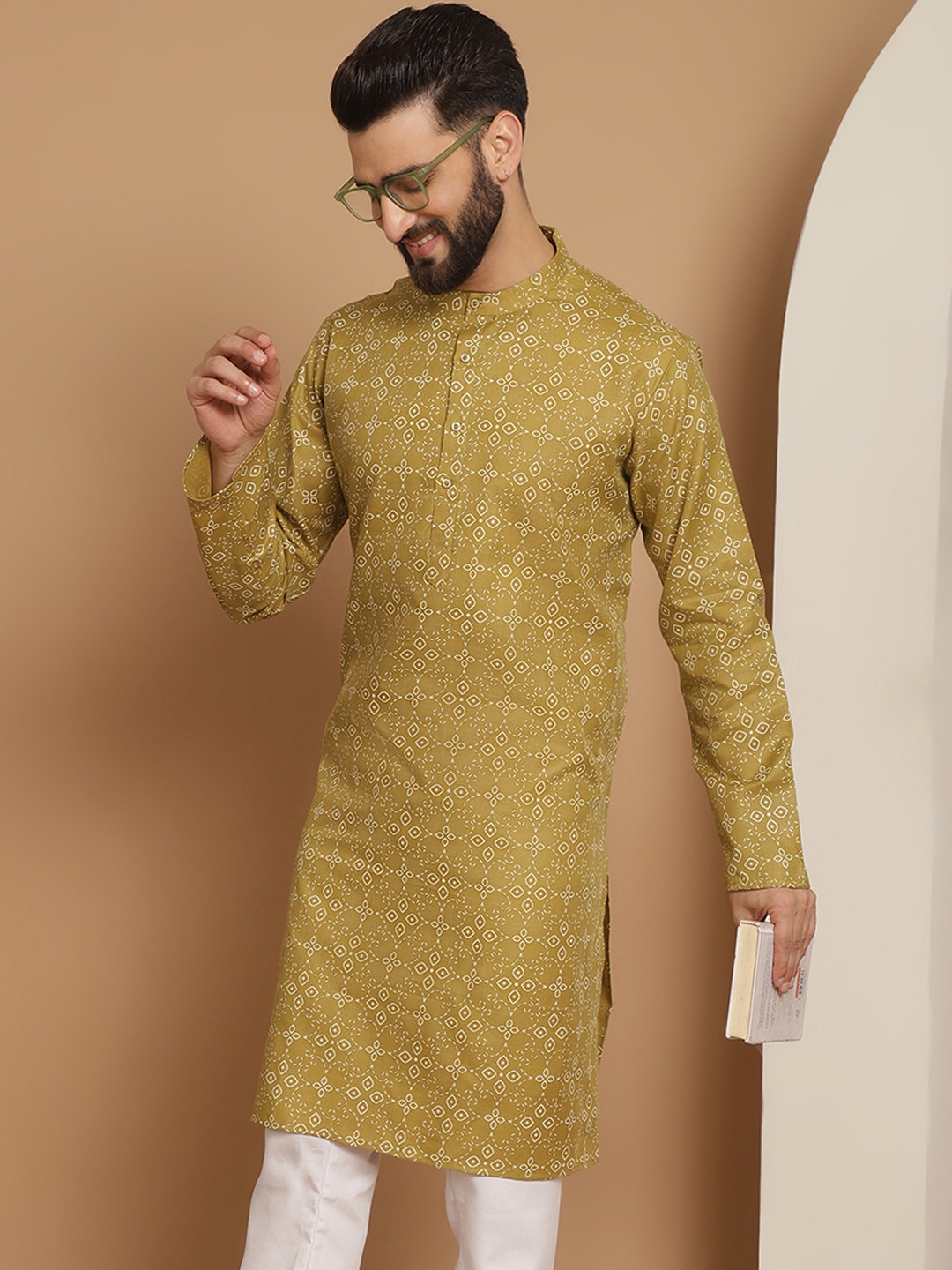 Buy Anouk Men Olive Green Geometric Thread Work Kurta - Kurtas for Men ...