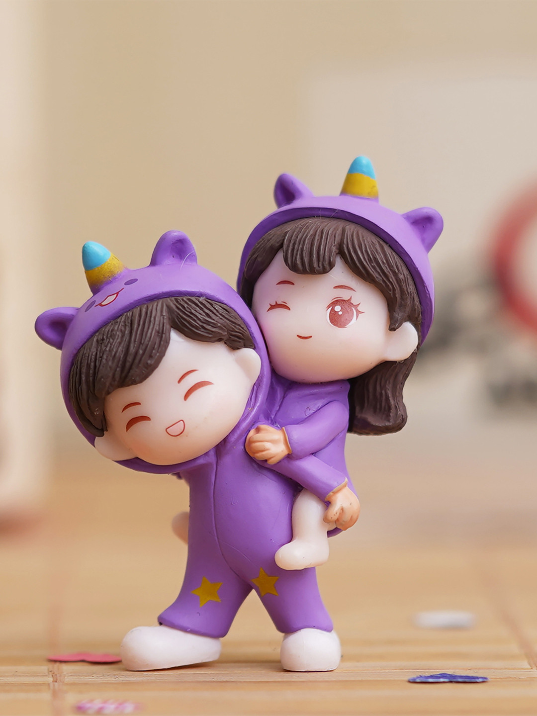 Buy ECraftIndia Purple Miniature Cute Couple Statue Girl On Boy's ...