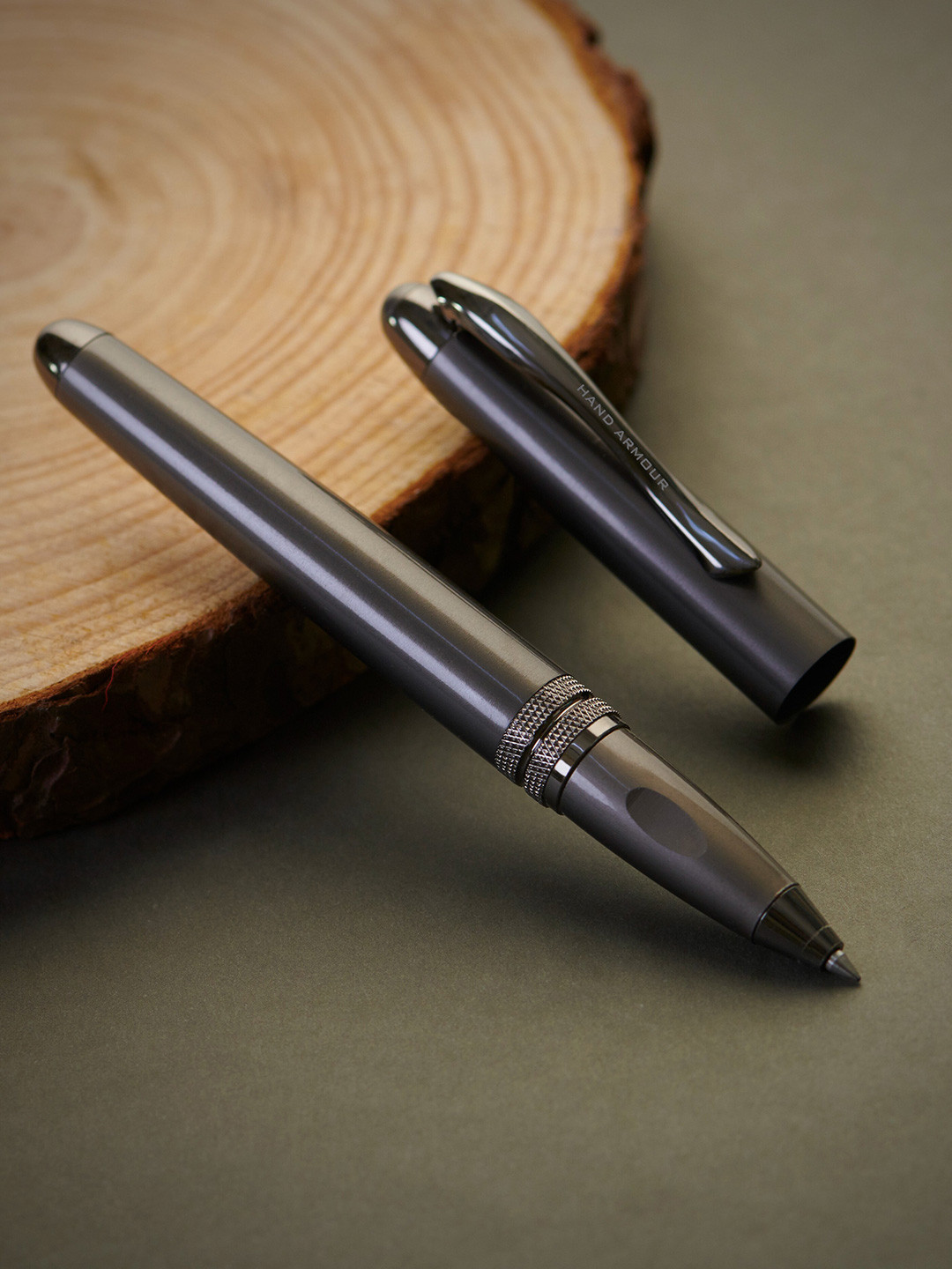 Buy HAND ARMOUR Magnetic Closure Pen - Pens for Unisex 26927526 | Myntra