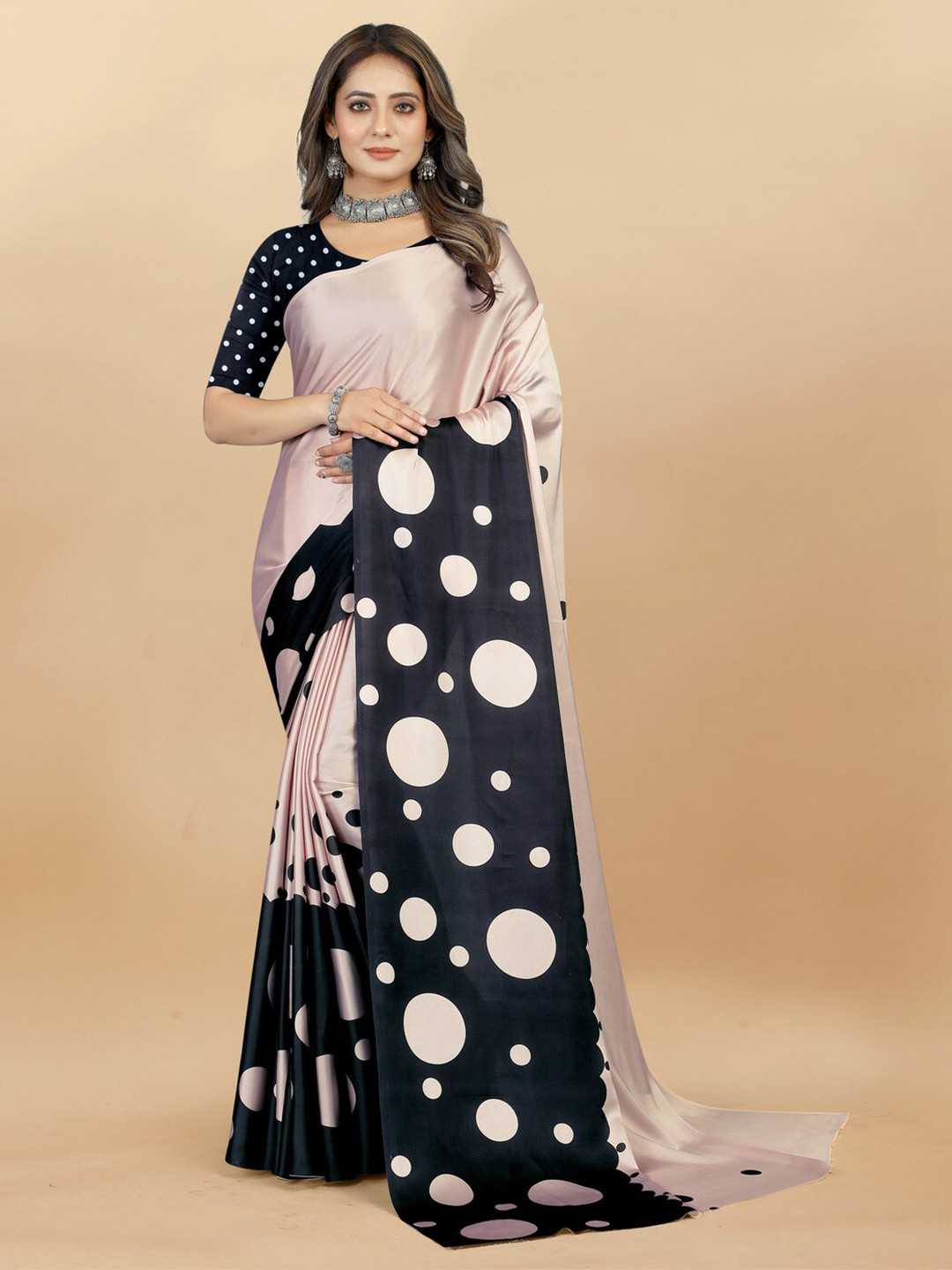 Buy MOKSHA DESIGNS Satin Saree - Sarees for Women 26930078 | Myntra