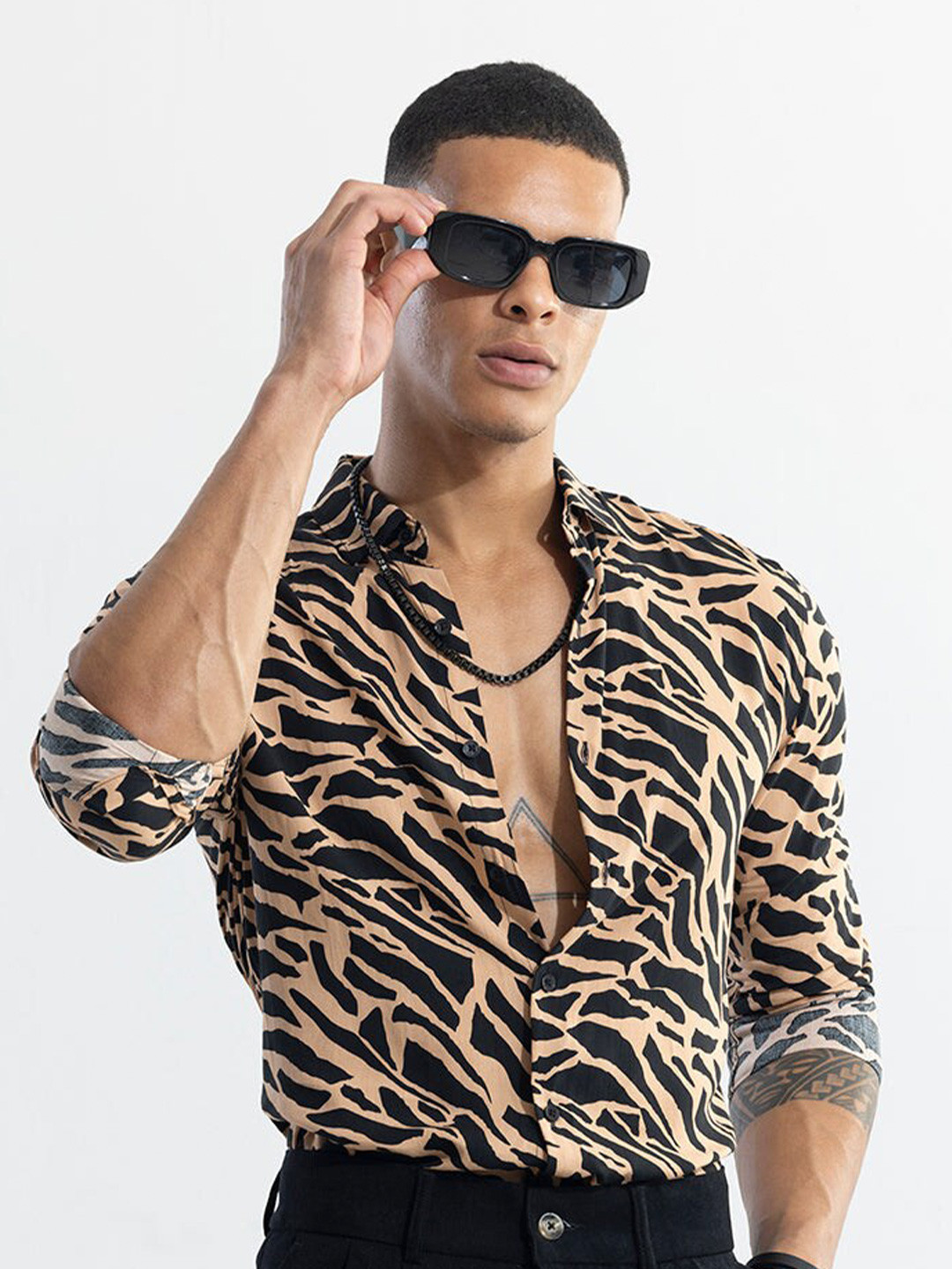 Buy Snitch Classic Slim Fit Animal Printed Casual Shirt - Shirts for ...