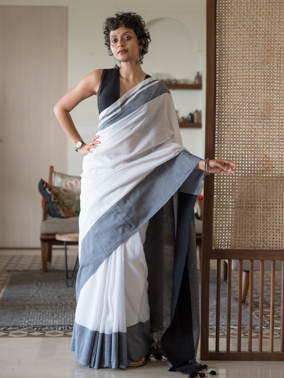 Buy Suta Solid Cotton Blend Saree - Sarees for Women 26960994 | Myntra Buy Suta Solid Cotton Blend Saree - Sarees for Women 26960994 | Myntra
