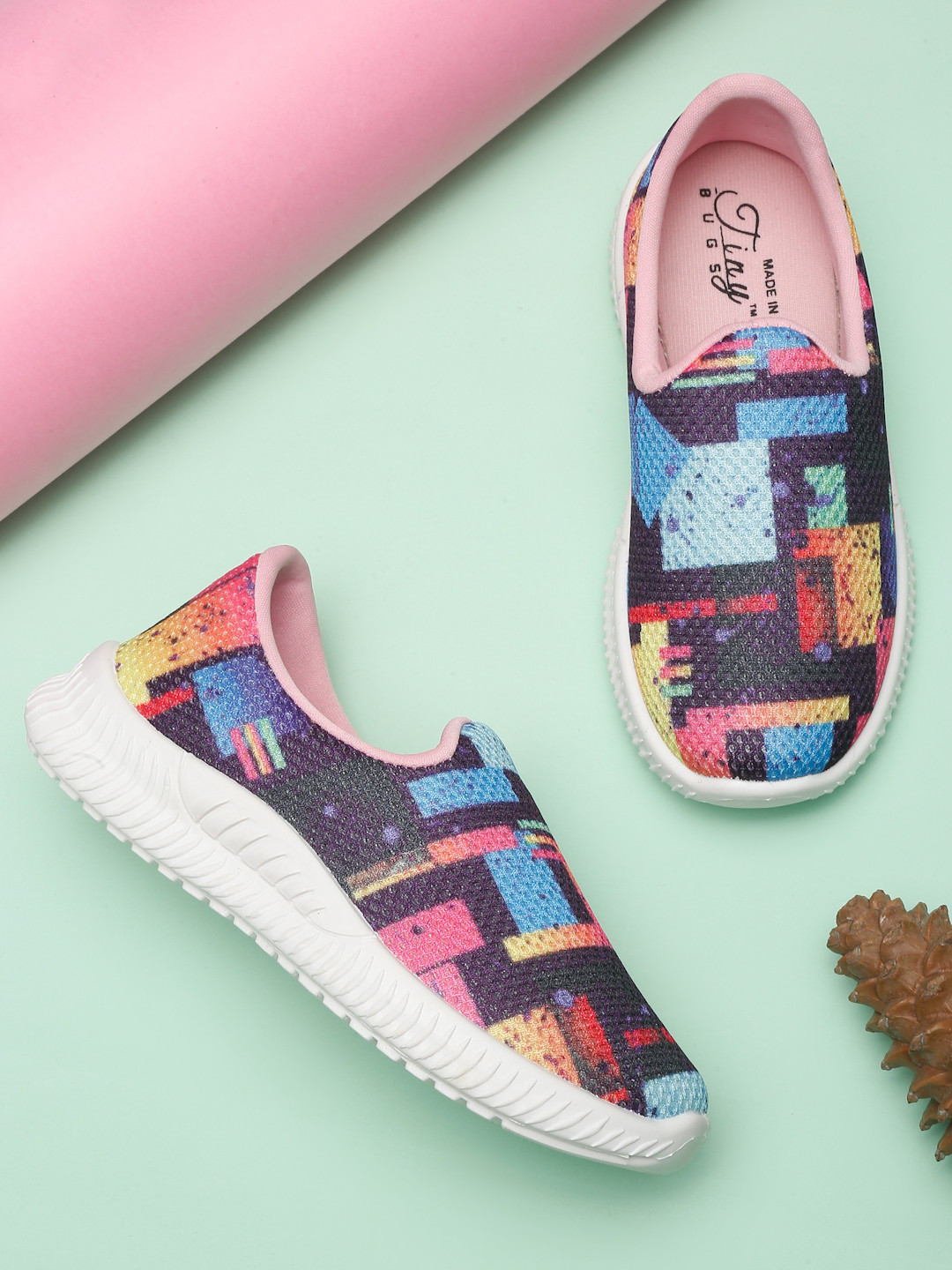 Buy Tiny Bugs Kids Printed Round Toe Contrast Sole Lightweight Slip On ...