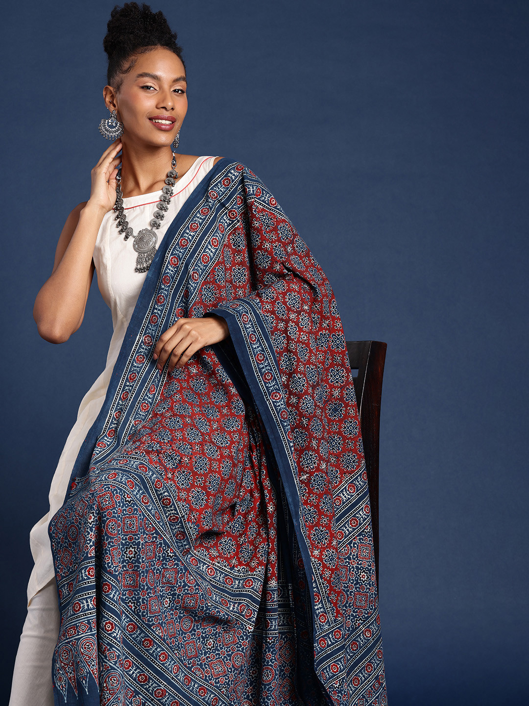 Buy Taavi Ethnic Motifs Printed Block Print Dupatta - Dupatta for Women ...