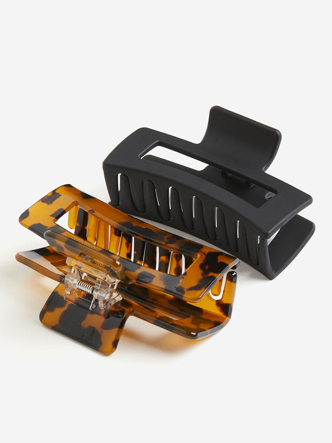 Buy H&M 2 Pack Hair Claws - Hair Accessory for Women 27026560 | Myntra