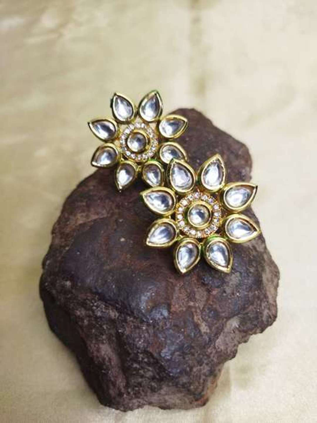 Buy SwaDev Gold Plated Floral Studs - Earrings for Women 27034456 | Myntra
