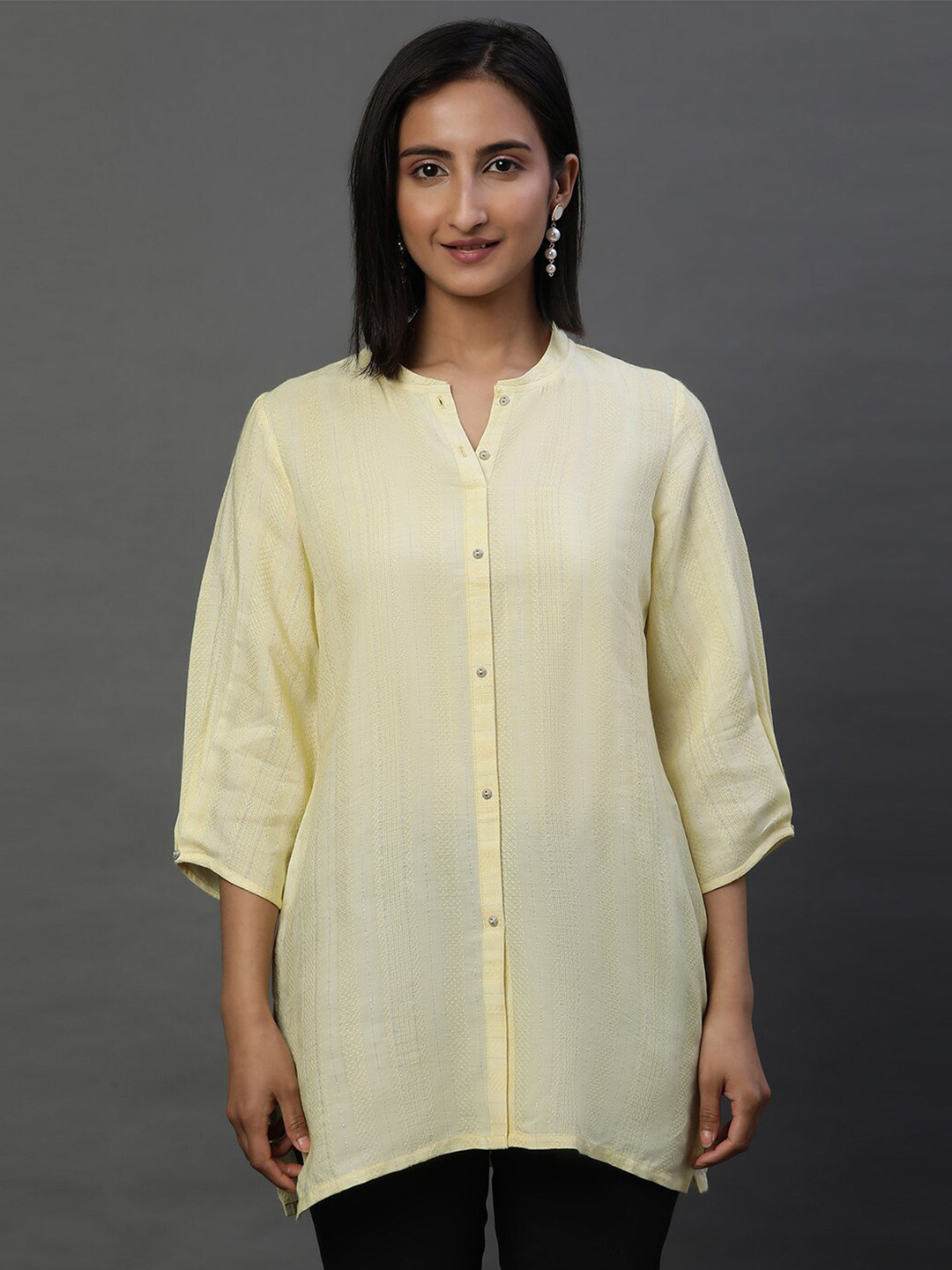 Buy AURELIA Geometric Woven Design Mandarin Collar Straight Kurti ...