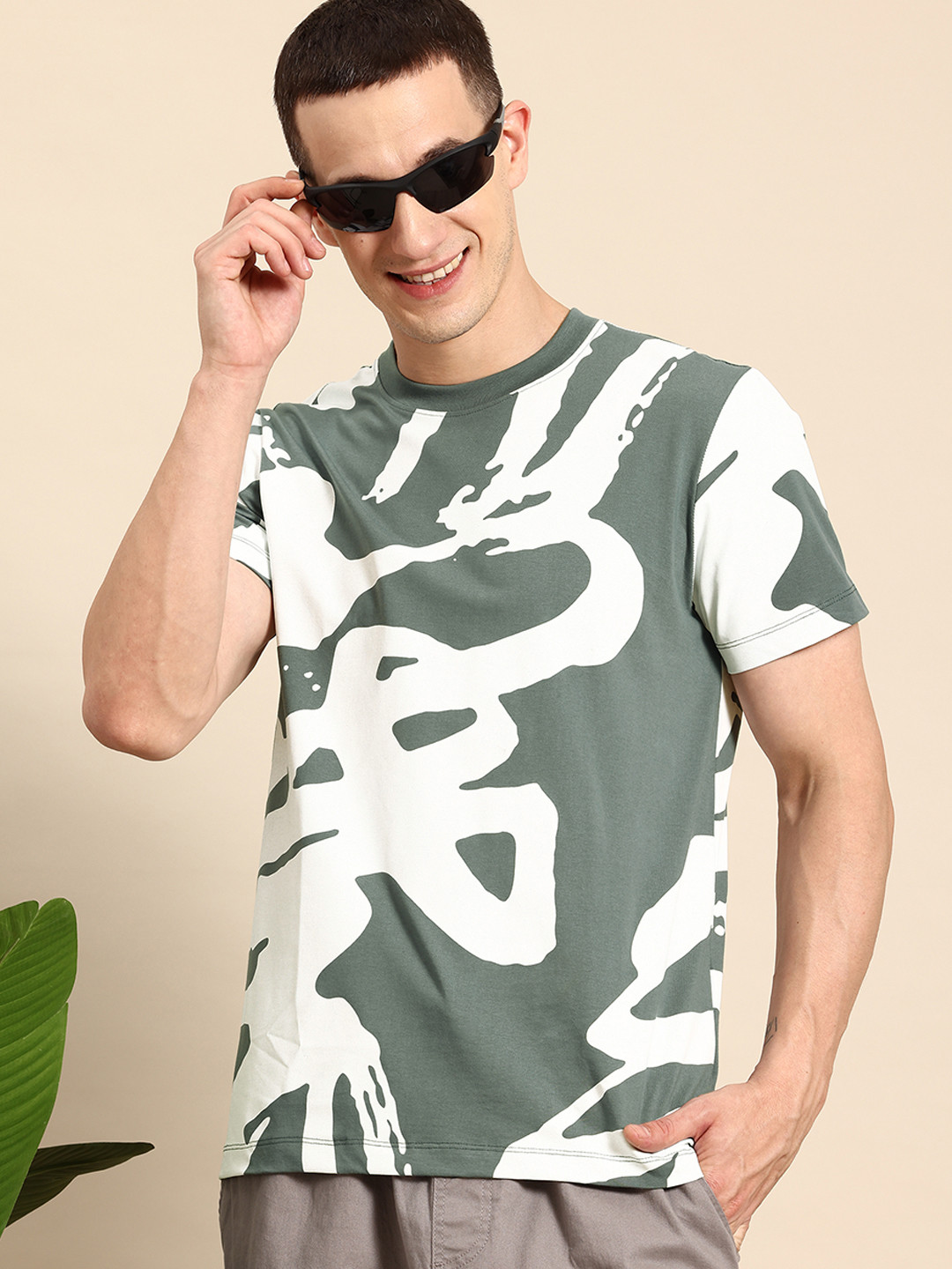 Buy Mast & Harbour Men Abstract Print T Shirt - Tshirts for Men ...