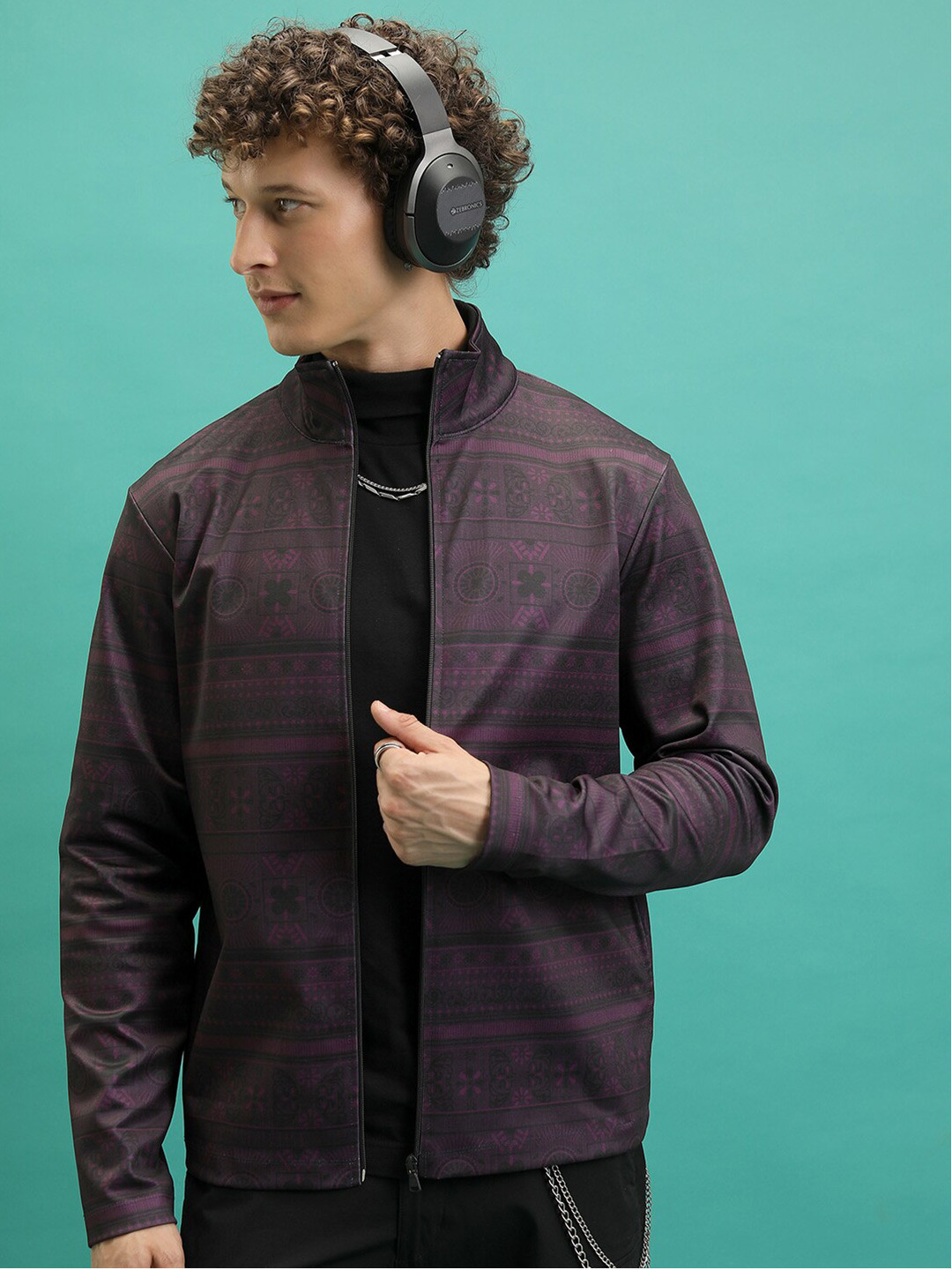 Buy HIGHLANDER Regular Fit Geometric Printed Mock Collar Tailored ...