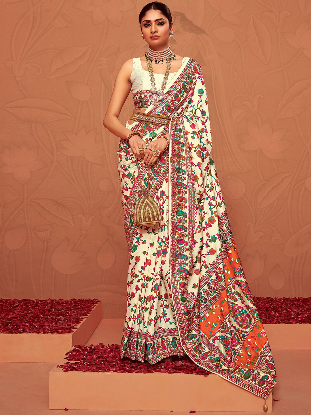 Buy Satrani Floral Zari Art Silk Sungudi Saree - Sarees for Women ...