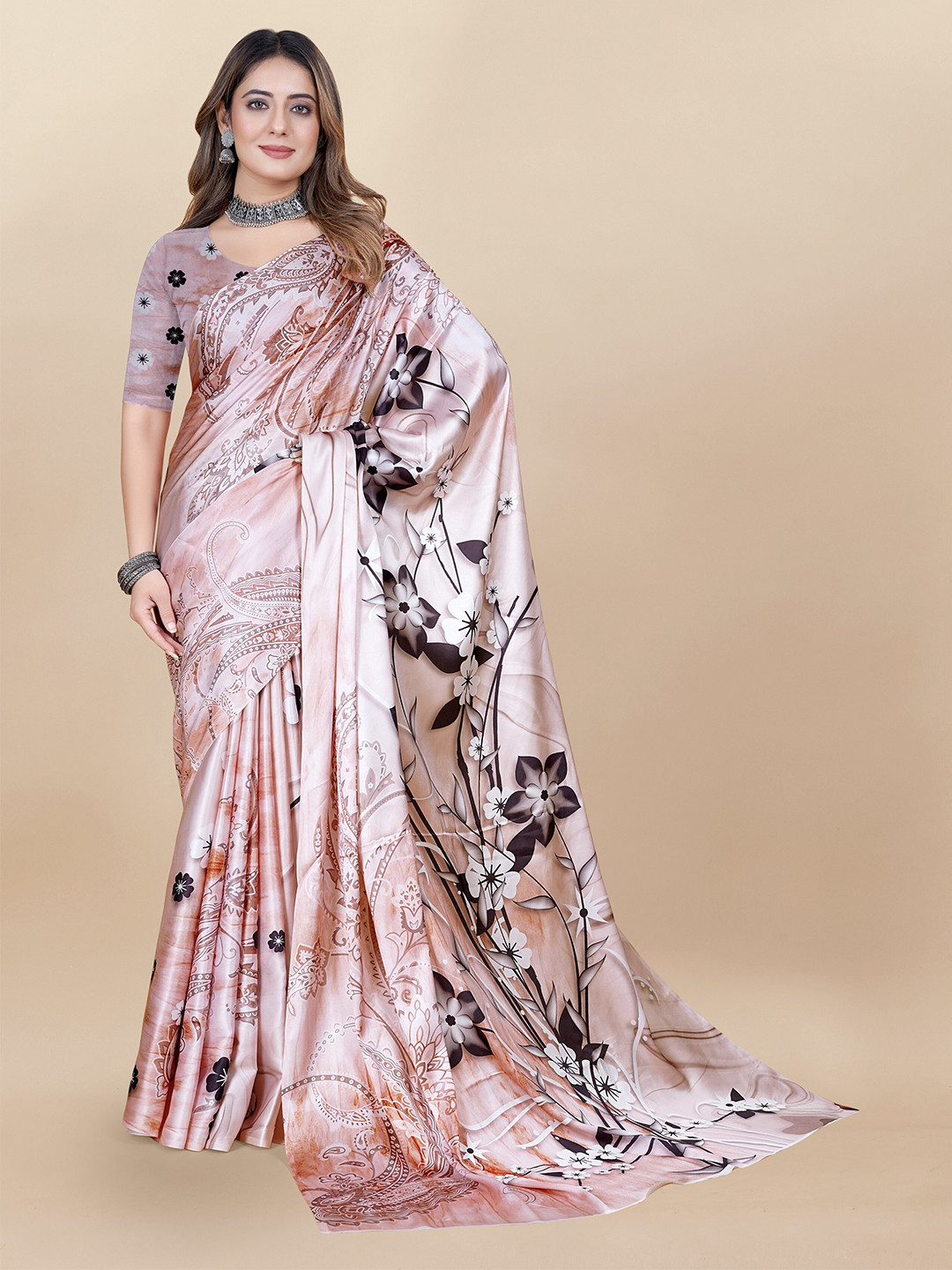 Buy VEDANT VASTRAM Ethnic Motifs Satin Saree - Sarees for Women ...