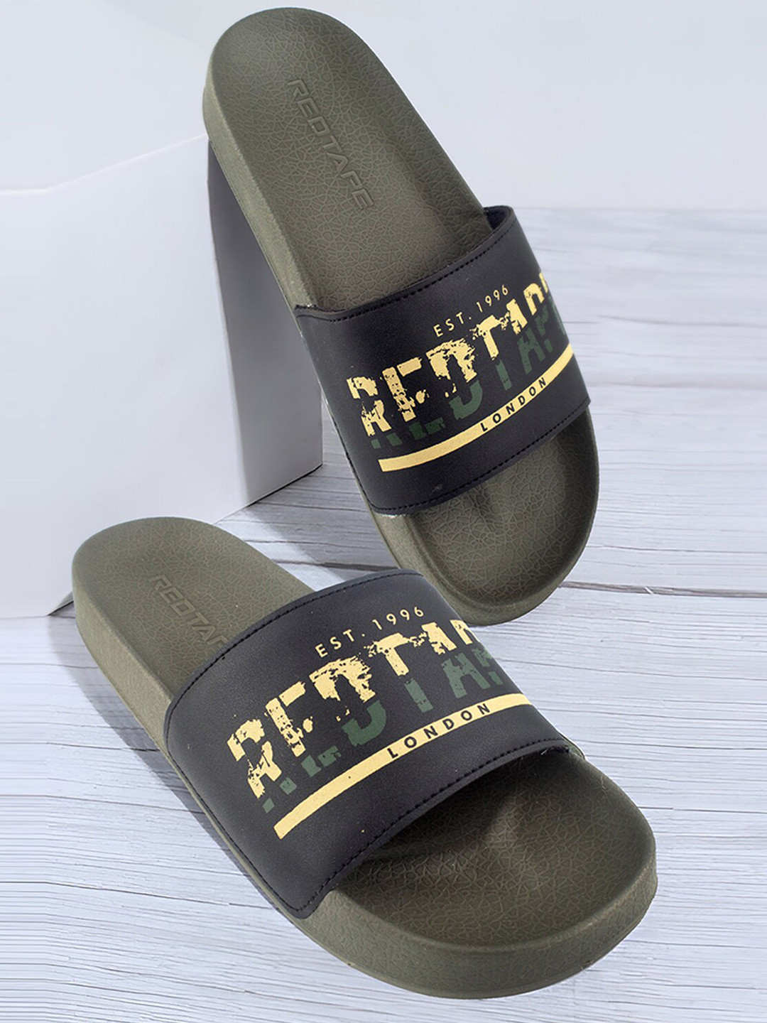 Buy Red Tape Men Printed Sliders - Flip Flops for Men 27397636 | Myntra