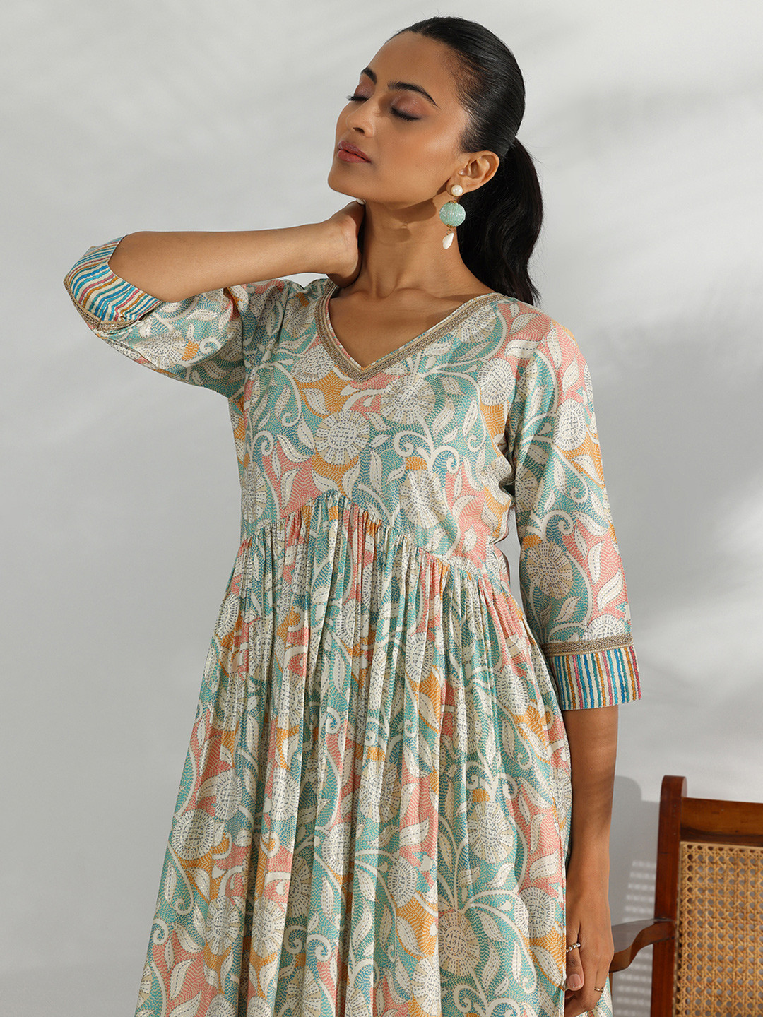 Buy Libas Floral Printed V Neck Pleated Gotta Patti Kurta With Palazzos ...