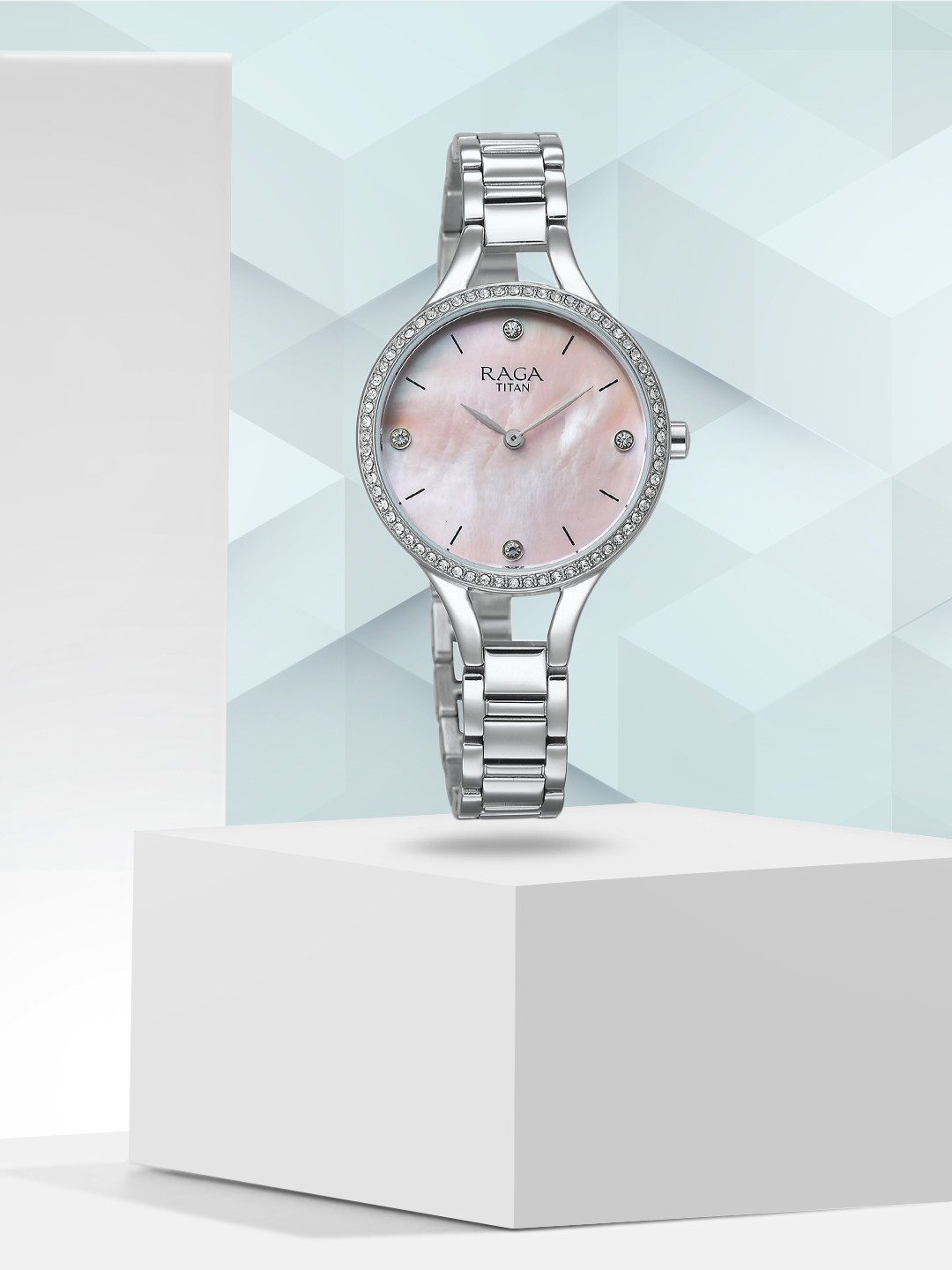 Buy Titan Raga Show Stopper Women Printed Bracelet Analogue Watch ...