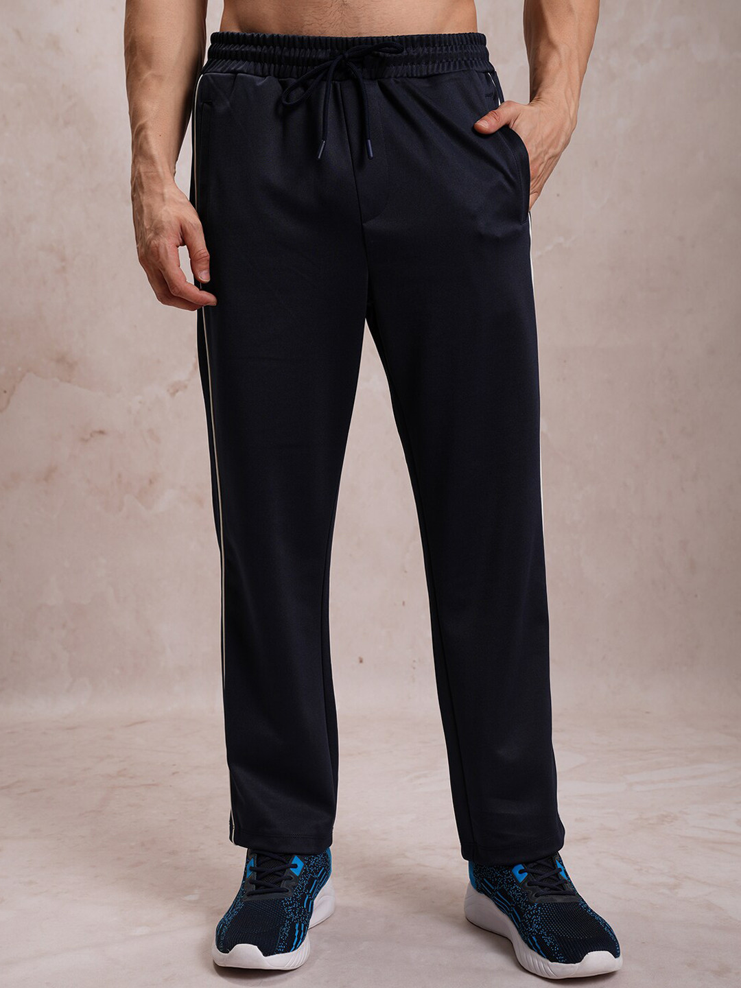 Buy HIGHLANDER Men Relaxed Fit Track Pants - Track Pants for Men ...