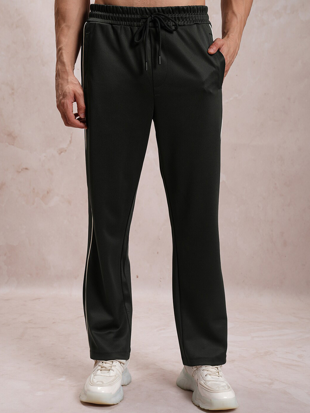 Buy HIGHLANDER Men Relaxed Fit Track Pants - Track Pants for Men ...