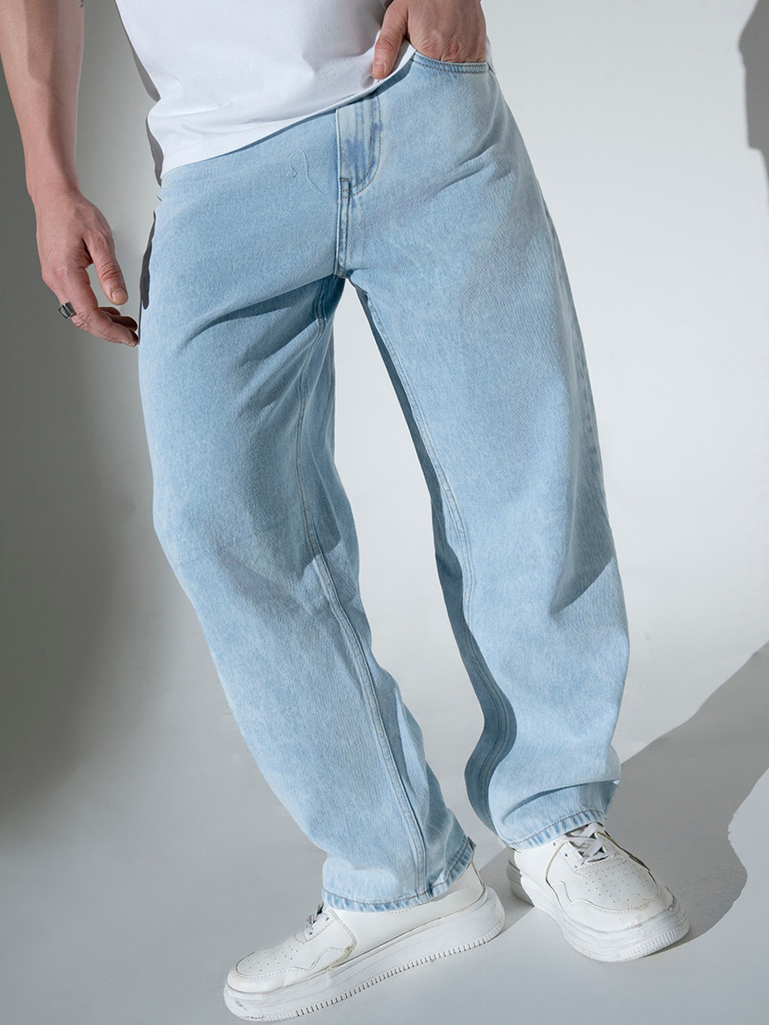 Buy Hubberholme Men Relaxed Fit Clean Look Stretchable Jeans - Jeans ...