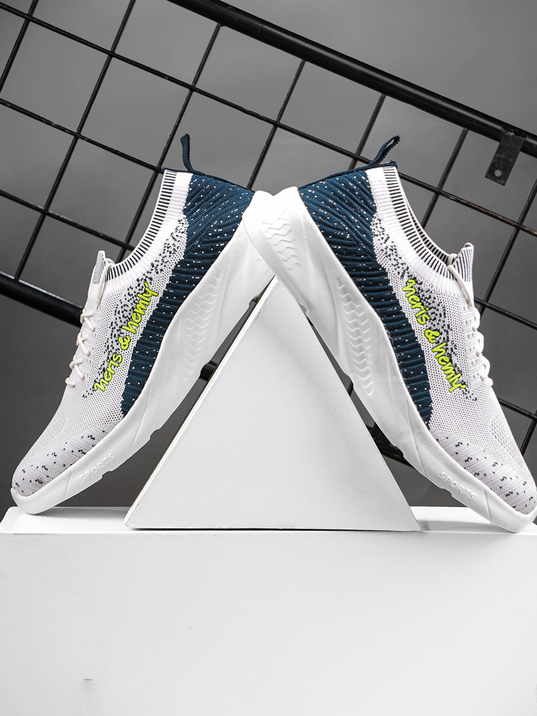 Buy Heris & Hemly Men Lace Up Flyknit Mesh Running Shoes - Sports Shoes ...