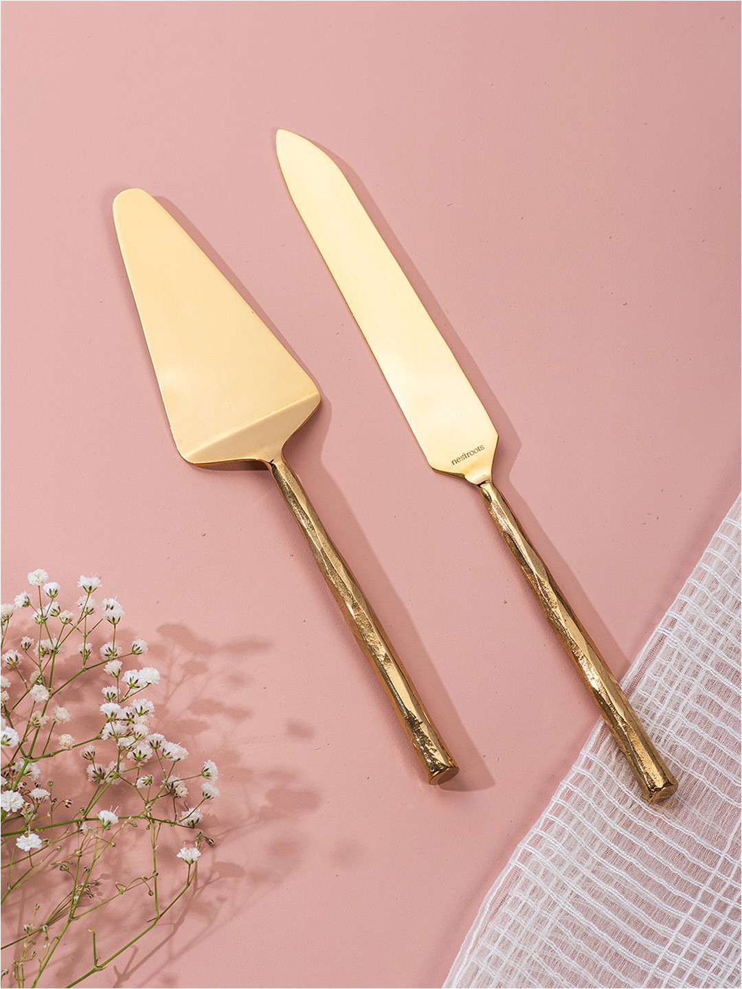 Buy Nestroots Set Of 2 Gold Toned Cake Servers With Hammered Handles ...