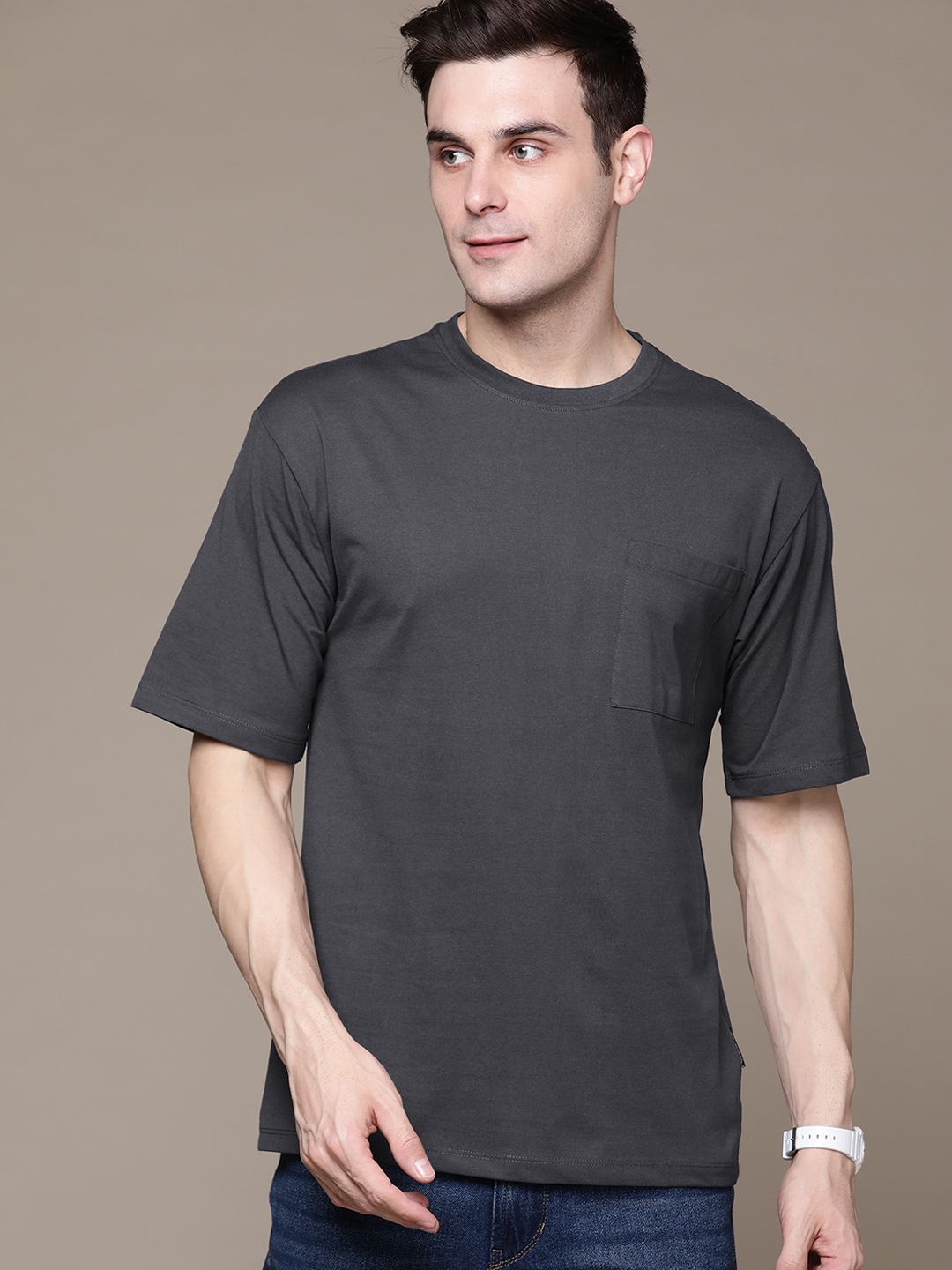 Buy The Roadster Lifestyle Co. Relaxed Fit Pocket T Shirt - Tshirts for ...