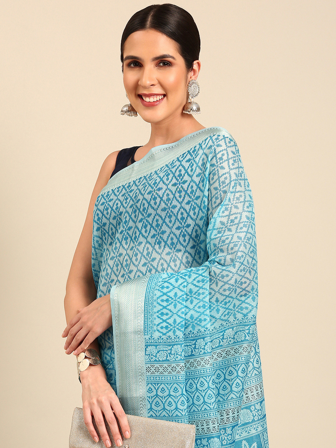 Buy SHANVIKA Geometric Printed Zari Saree - Sarees for Women 27586970 ...