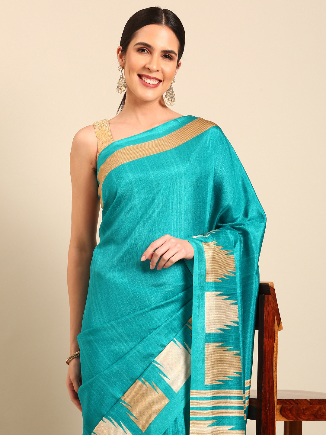 Buy SHANVIKA Temple Border Print Saree - Sarees for Women 27587088 | Myntra