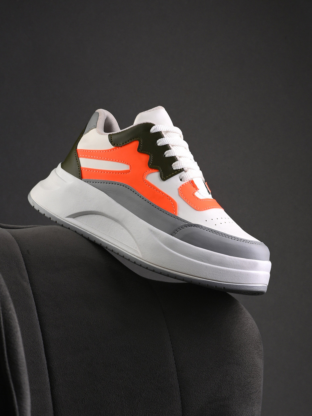 Buy Layasa Women Colourblocked Lightweight Comfort Insole Contrast Sole ...