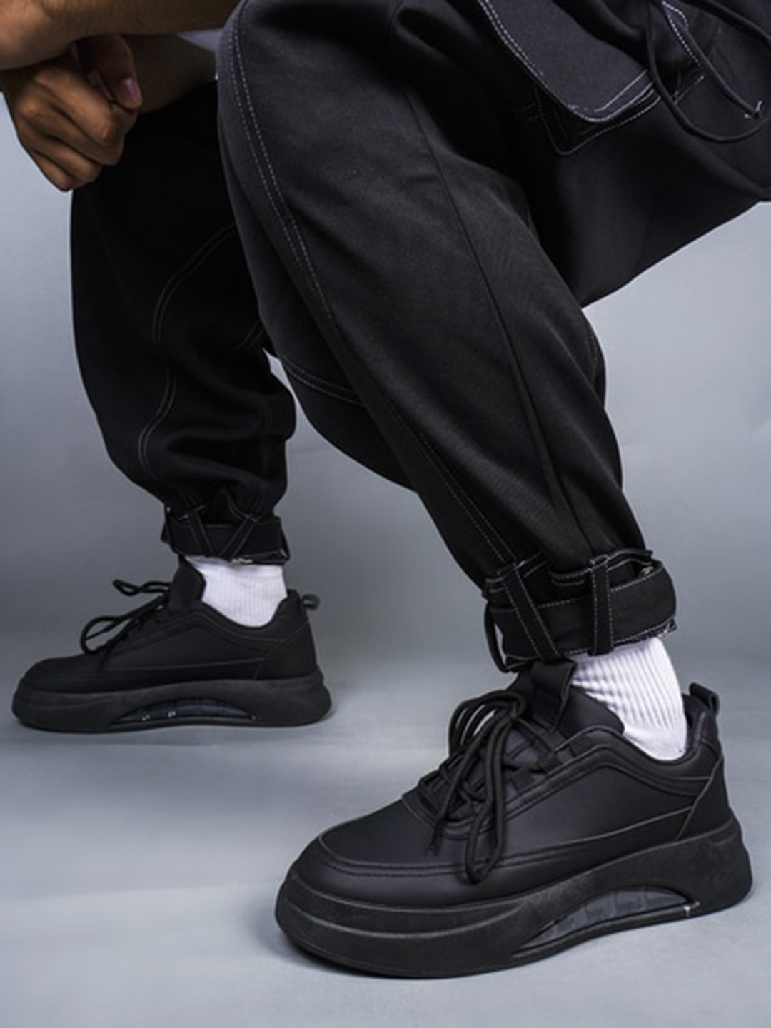 Buy THE WHITE POLE Men Textured Lightweight Memory Foam Sneakers ...