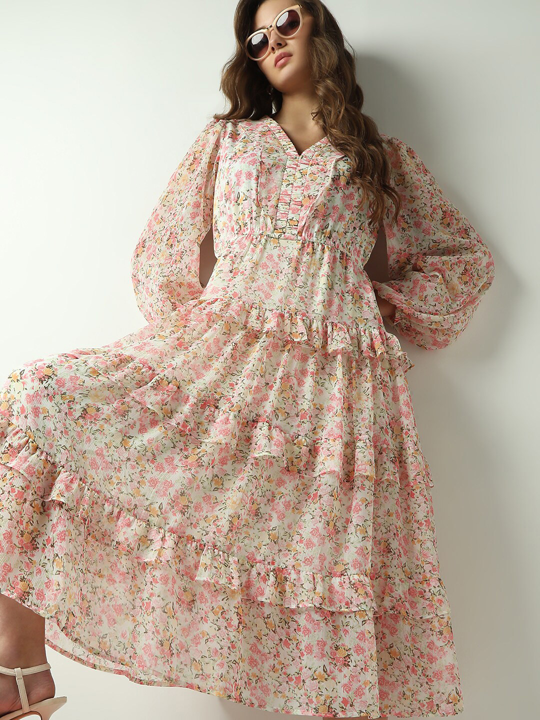 Buy Vero Moda Floral Printed V Neck Puff Sleeve Ruffled Tiered Fit ...