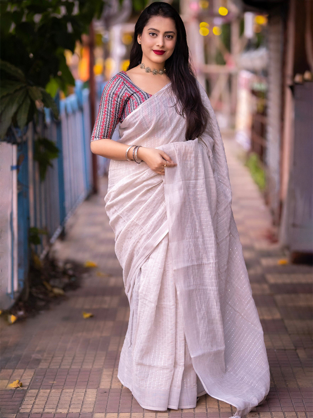 Buy Mitera Embellished Sequinned Linen Saree - Sarees for Women ...