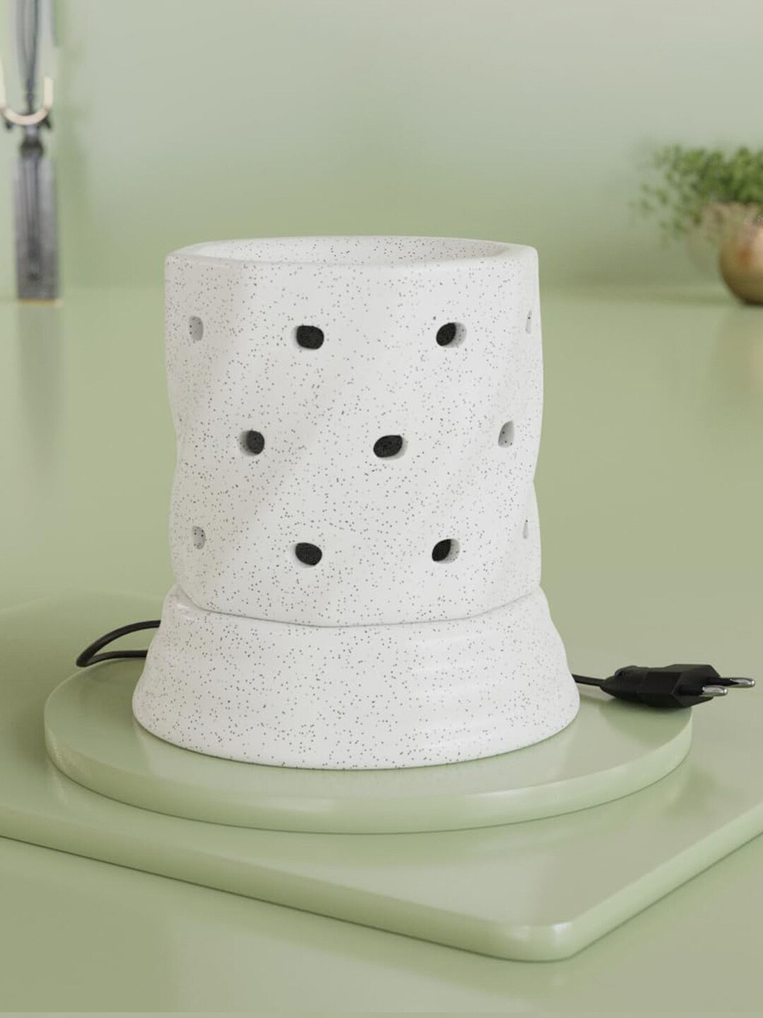 Buy The Earth Store White Ceramic Electric Aroma Oil Diffusers - Aroma ...