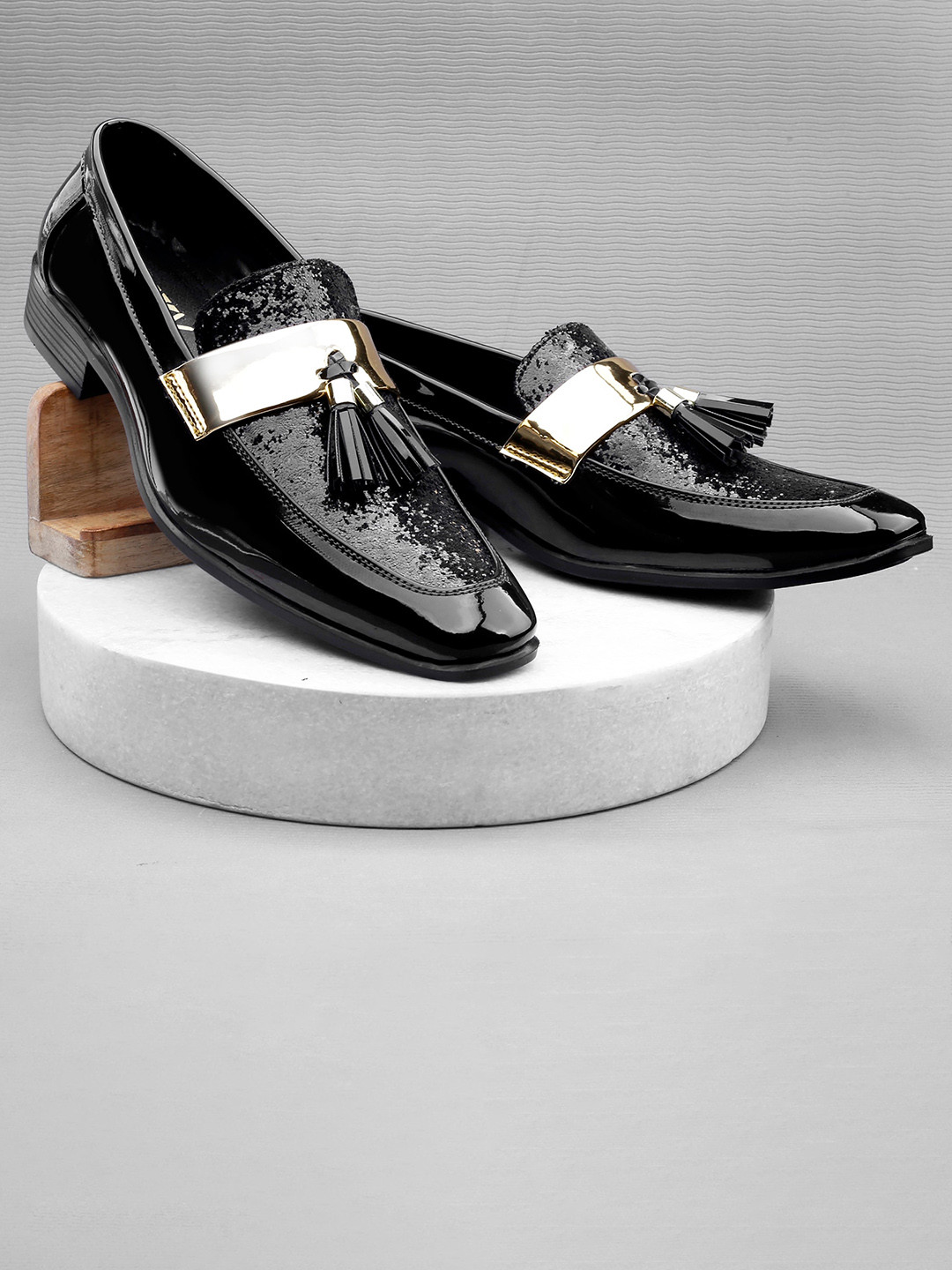 Buy INVICTUS Men Pointed Toe Formal Slip On Shoes - Formal Shoes for ...