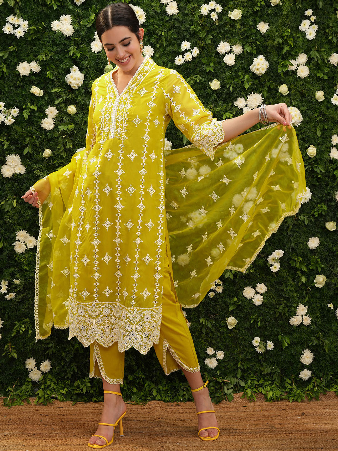 Buy Vishudh Ethnic Motifs Embroidered Regular Pure Cotton Kurta With ...