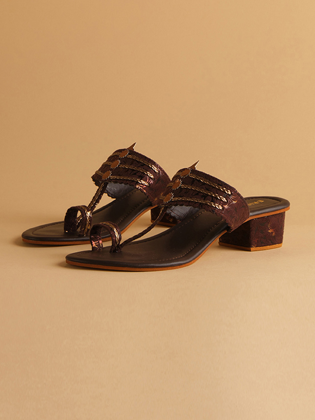 Buy ERIDANI Veera Printed Kolhapuri Heels - Heels for Women 27765066 ...