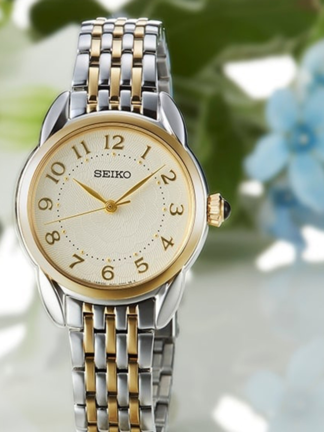 Buy SEIKO Women Embellished Dial &Bracelet Style Straps Analogue Motion ...