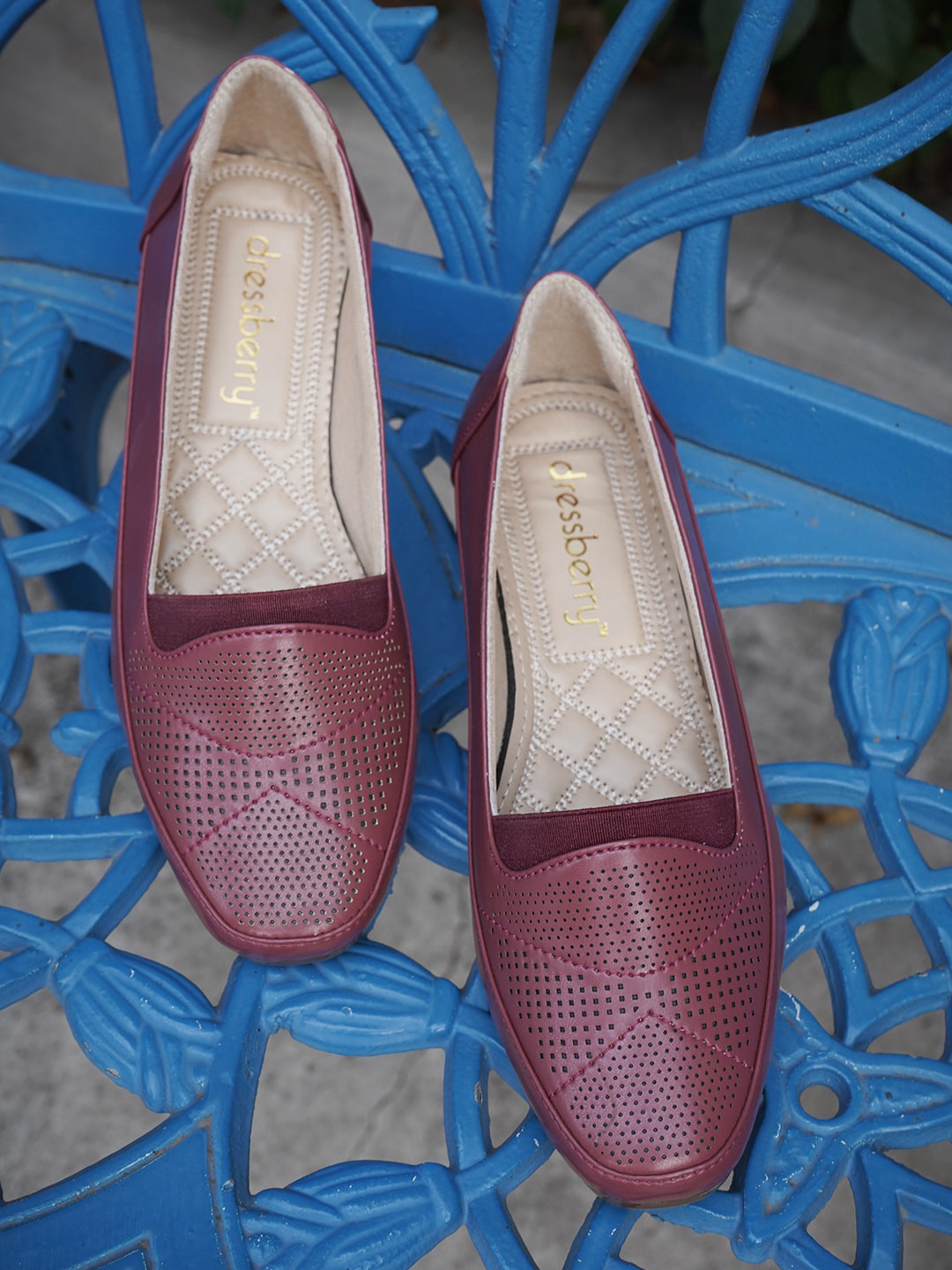 Buy DressBerry Women Textured Ballerinas Flats - Flats for Women ...