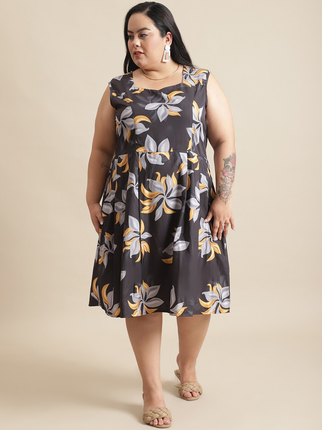 Buy Flambeur Plus Size Sweetheart Neck Floral Print Fit & Flare Midi ...