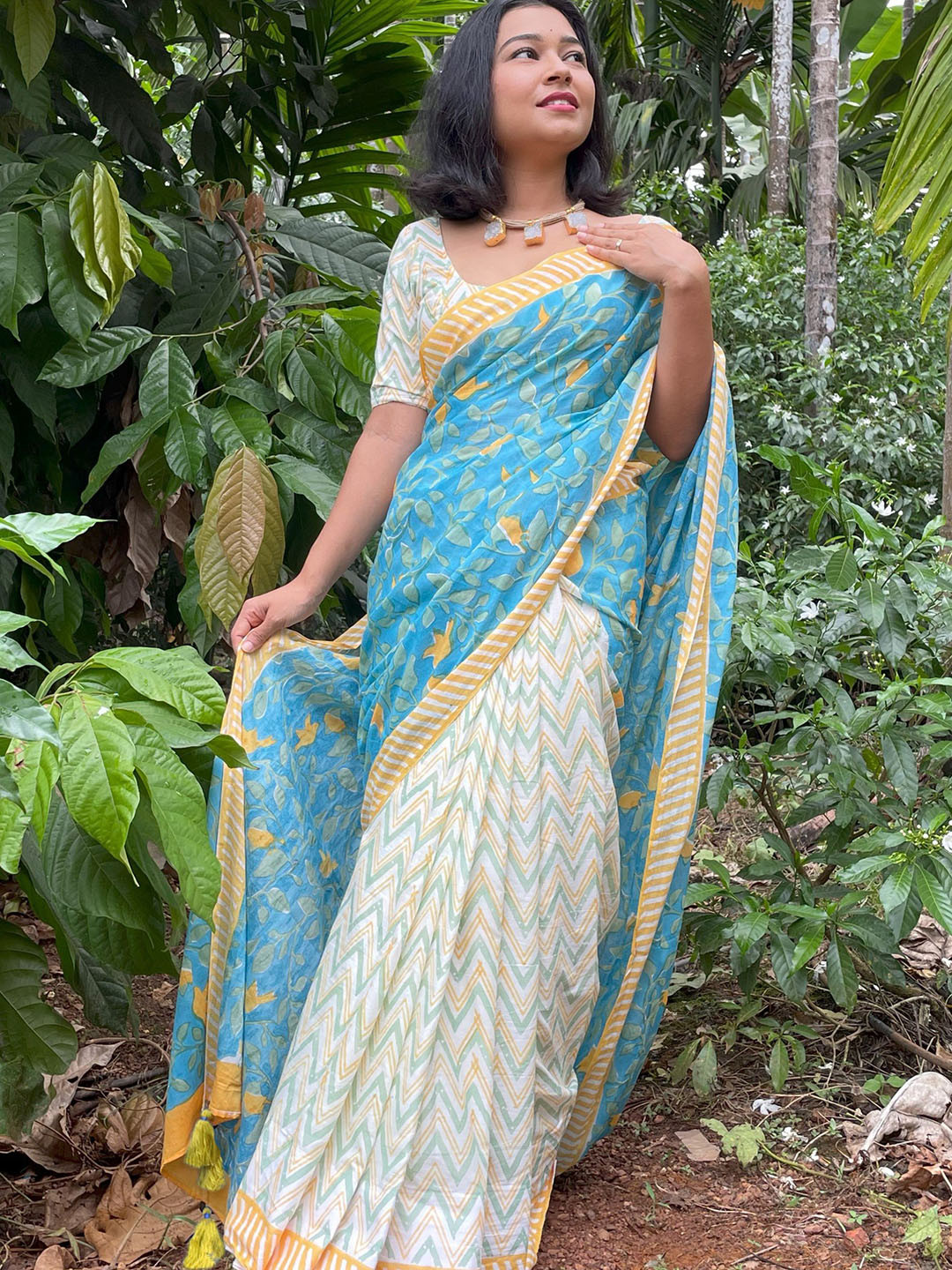 Buy MOGASU Floral Pure Cotton Block Print Saree - Sarees for Women ...