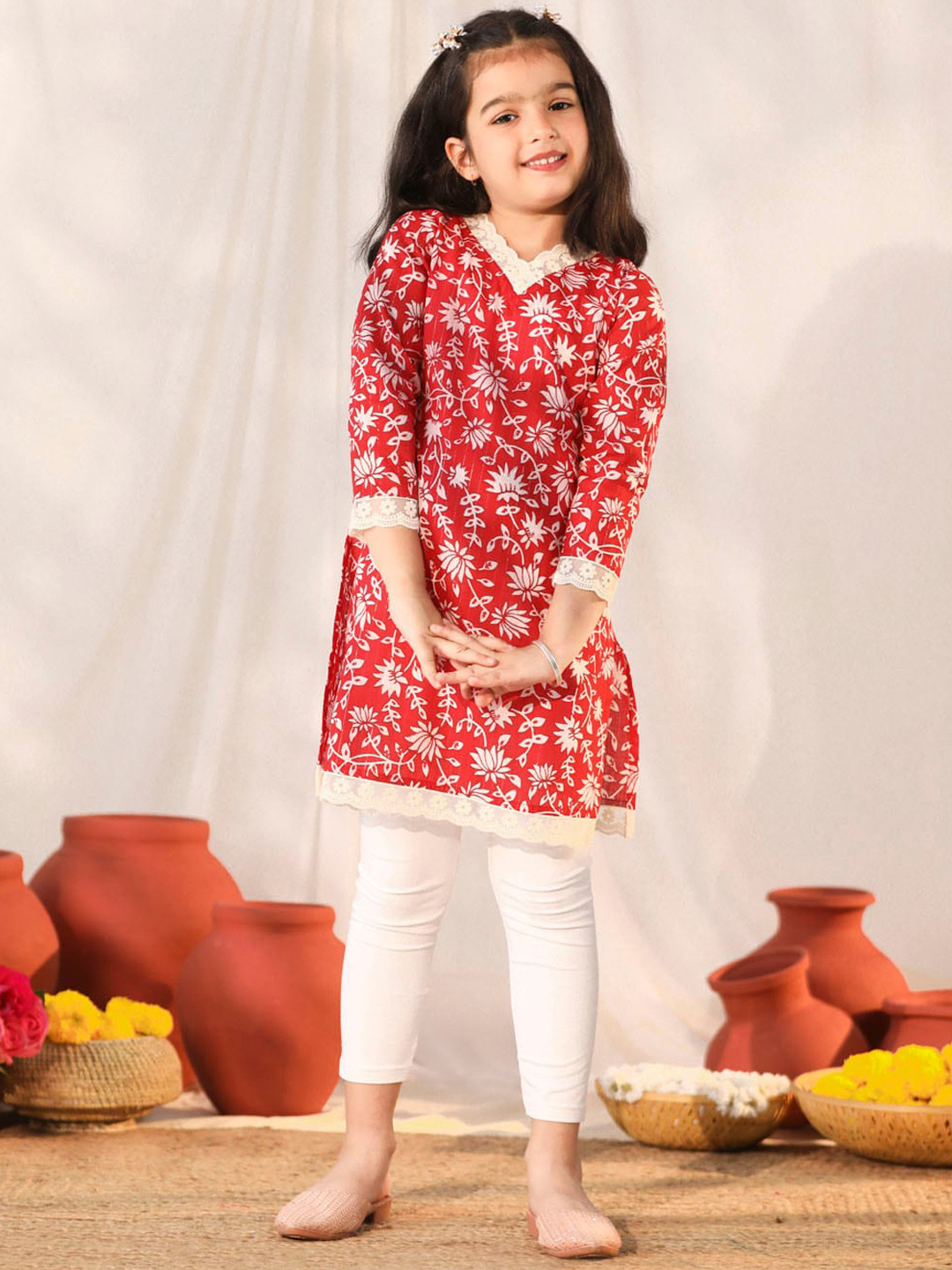 Buy VASTRAMAY Girls Floral Printed V Neck Regular Sleeves Pure Cotton ...