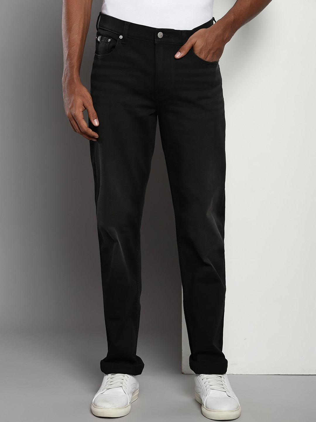 Buy Calvin Klein Jeans Men Mid Rise Comfort Clean Look Light Fade ...