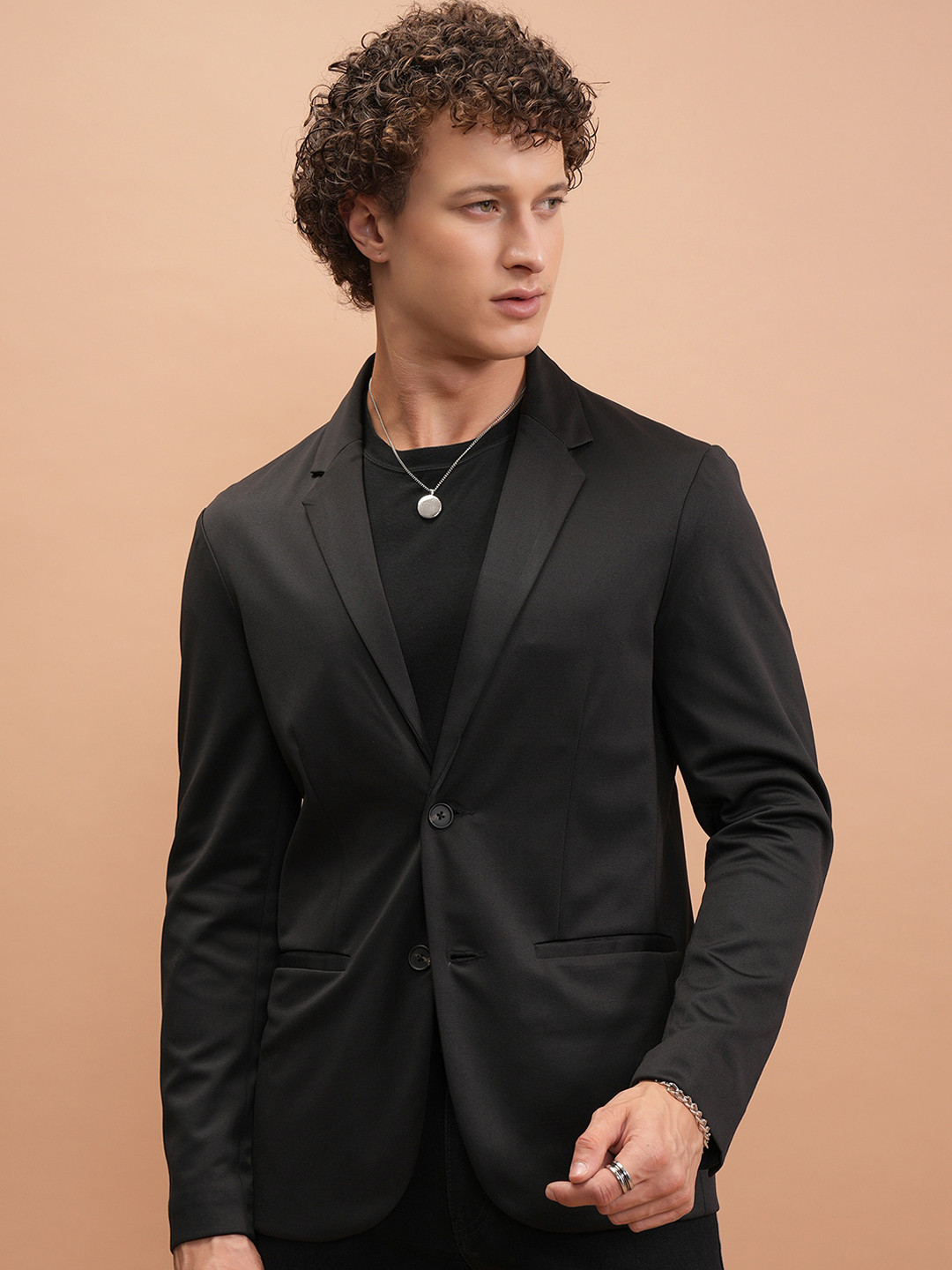 Buy HIGHLANDER Black Notched Lapel Long Sleeves Single Breasted Relaxed ...
