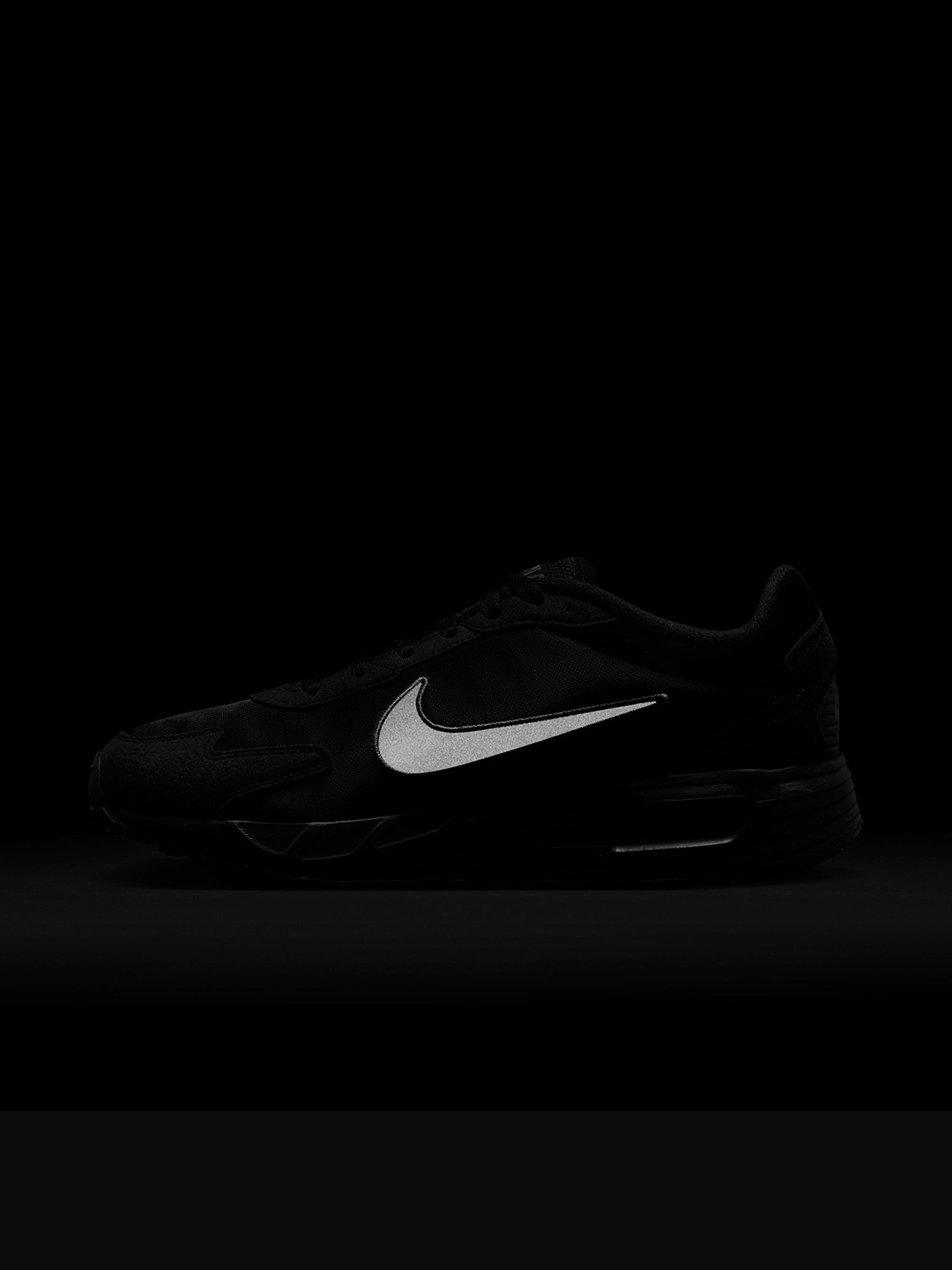 Buy Nike Men Air Max Solo Sneakers Casual Shoes For Men 27968994 Myntra