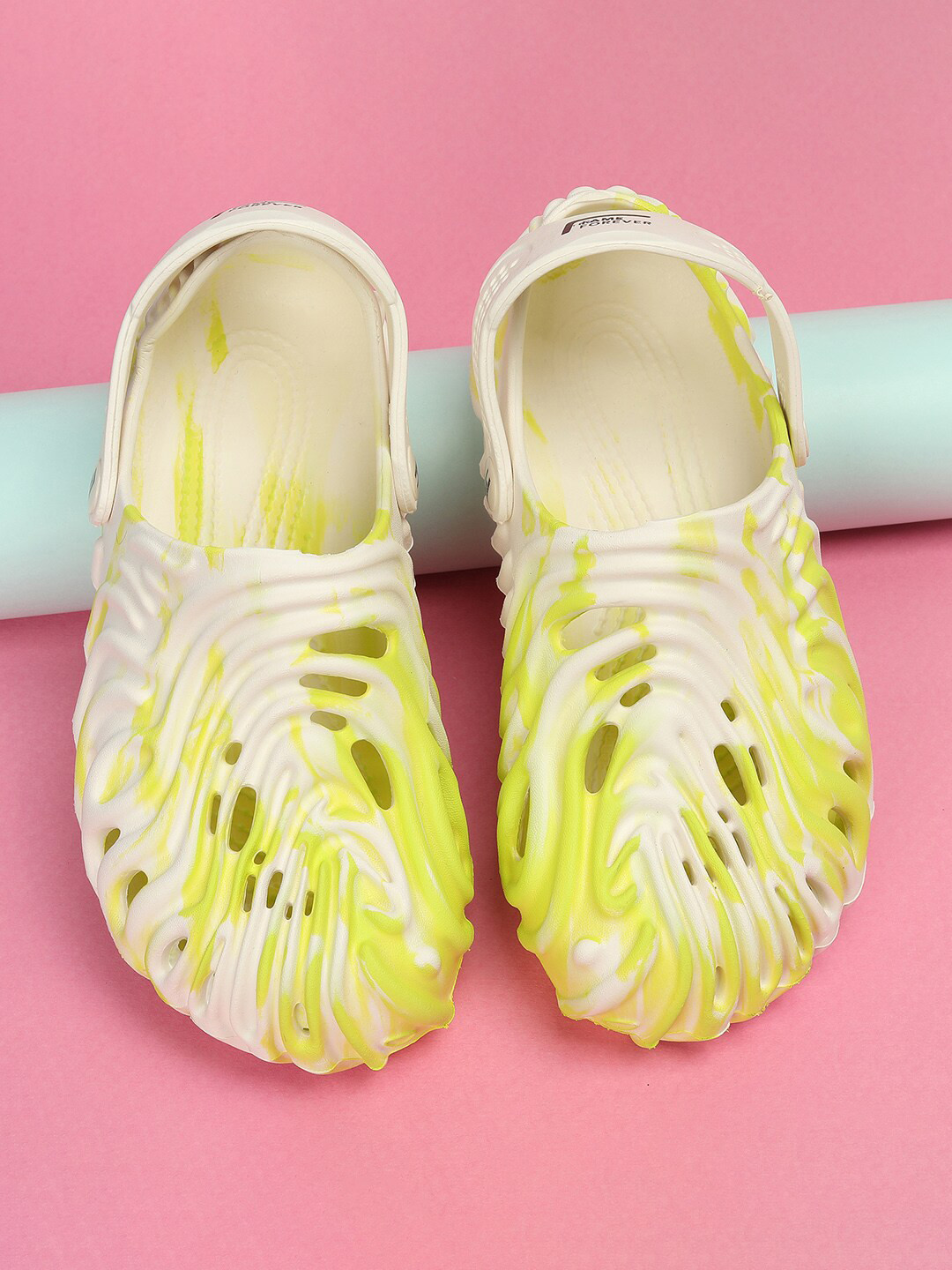 Buy Fame Forever By Lifestyle Boys Self Design Rubber Clogs - Flip ...