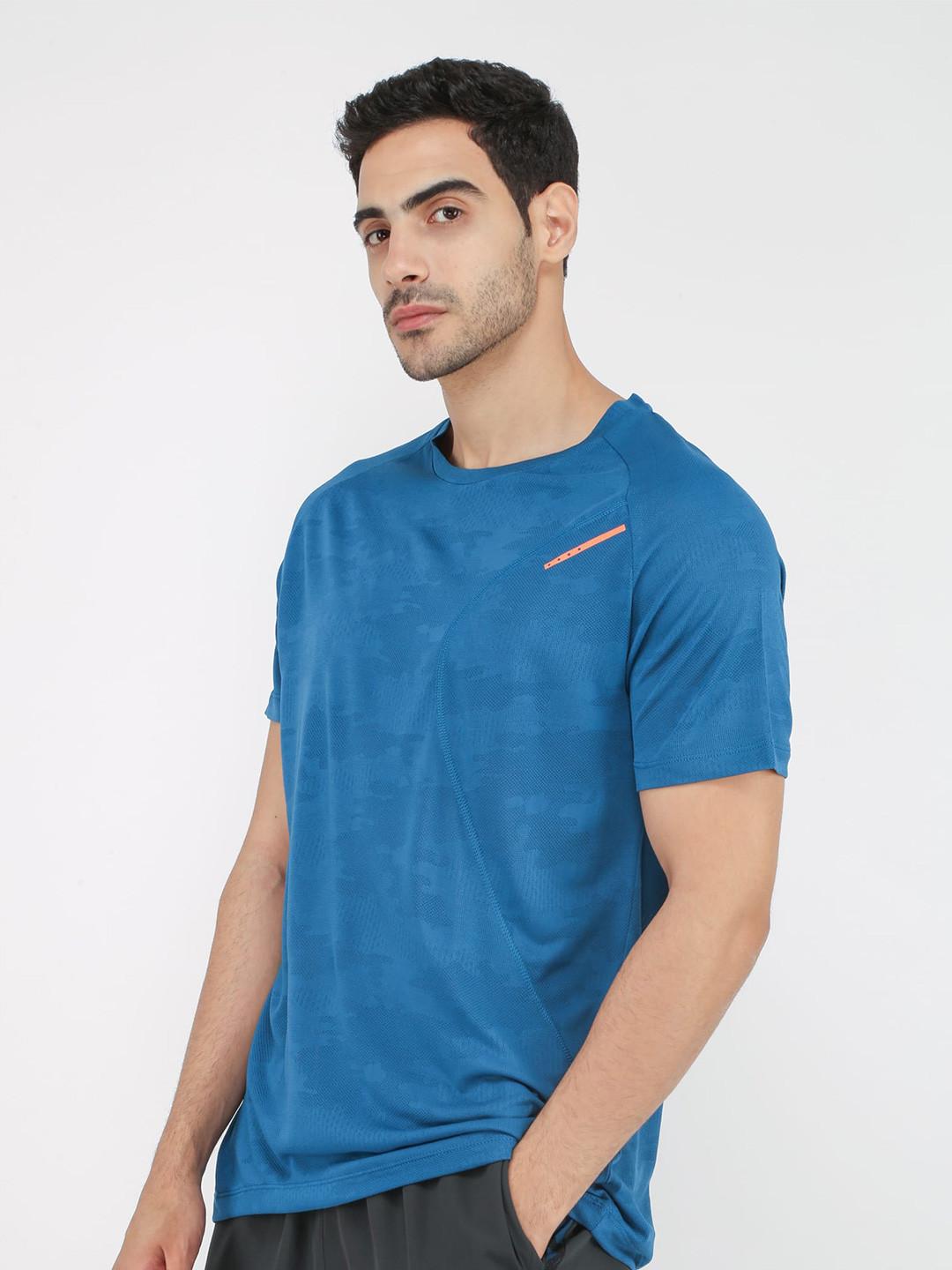 Buy DIDA Men Dri FIT Pockets T Shirt - Tshirts for Men 27983590 | Myntra