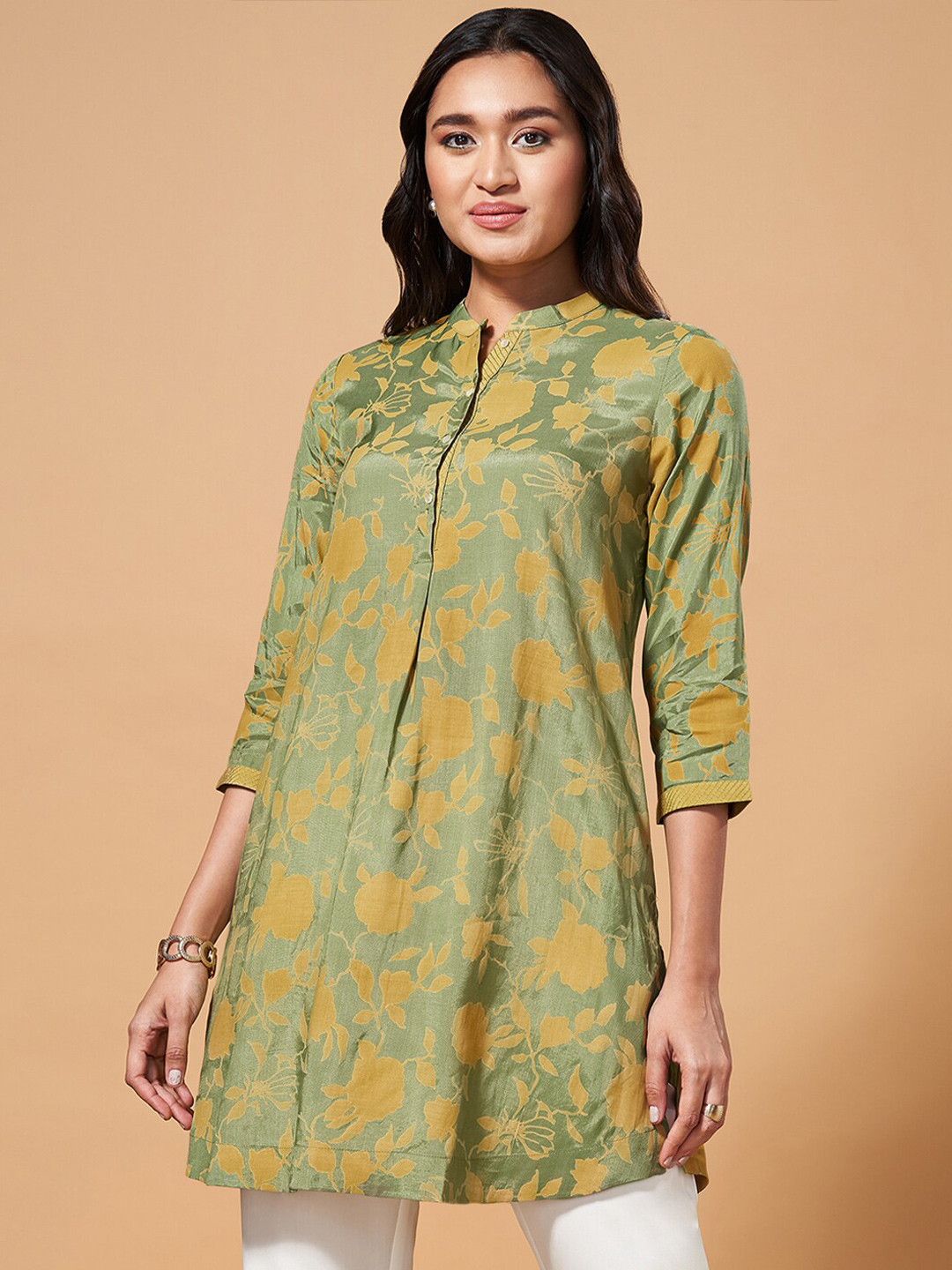 Buy Marigold Lane Floral Printed Mandarin Collar Tunic - Tunics for Women 28010574 | Myntra