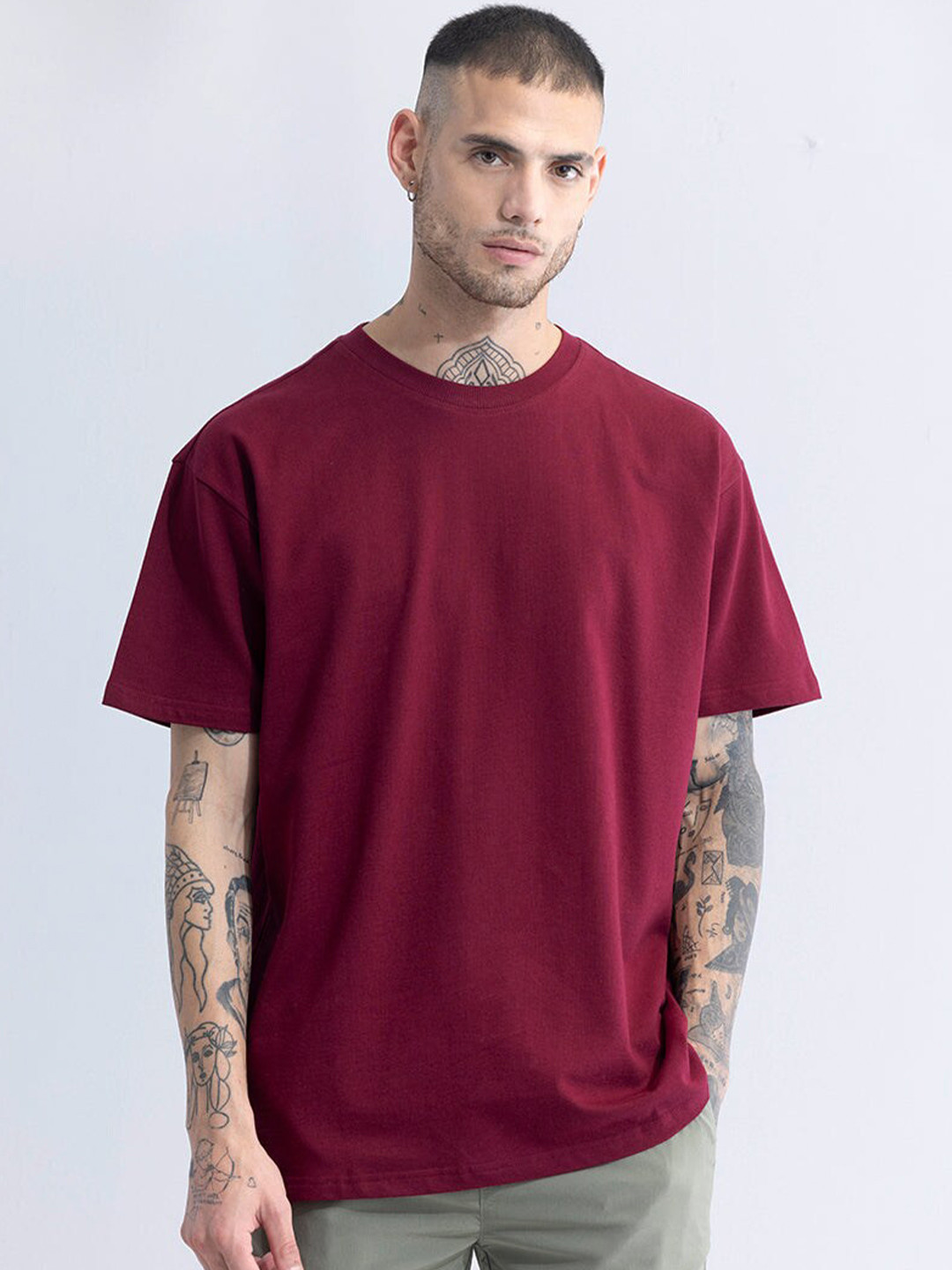 Buy Snitch Maroon Drop Shoulder Sleeves Cotton Oversized Casual T Shirt - Tshirts for Men ...